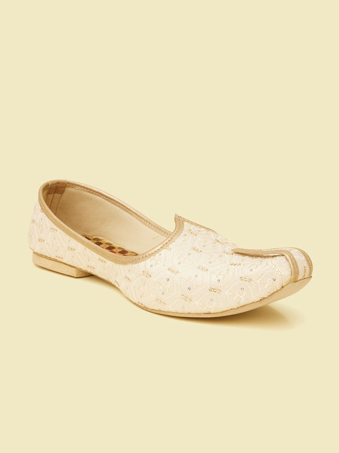 Buy Manyavar Men Self Texture Ethnic Juti Mojaris - Casual Shoes for ...