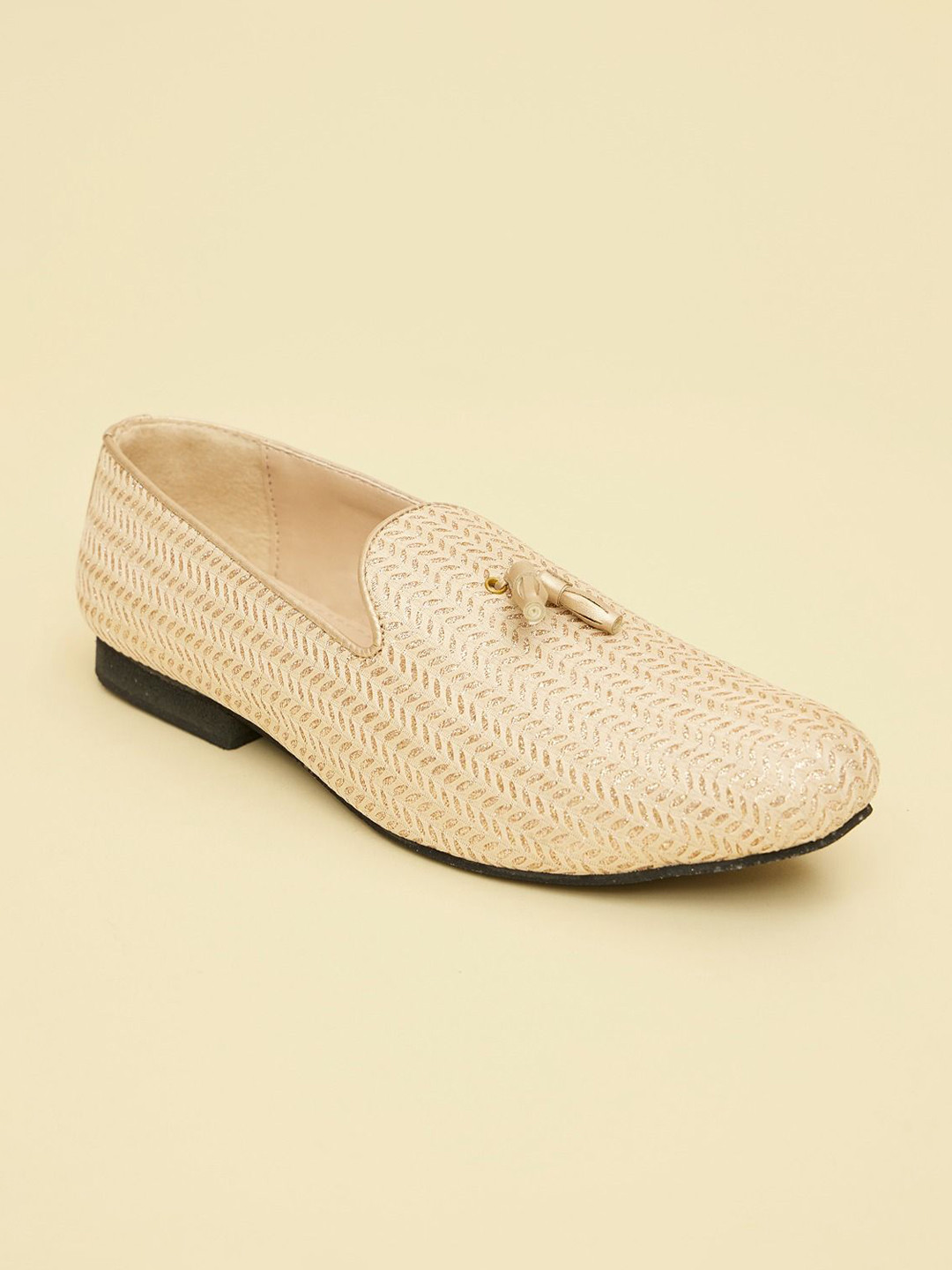 Buy Manyavar Men Leaf String Patterned Mojaris - Casual Shoes for Men ...