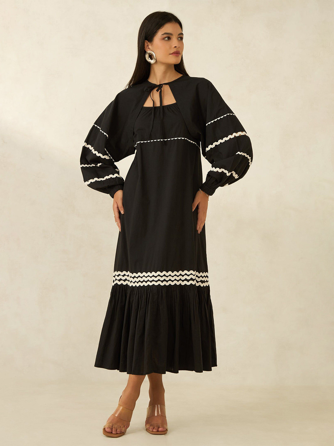 Buy Virgio Women Cotton Round Neck Crop Length Solid Puff Sleeves Top ...