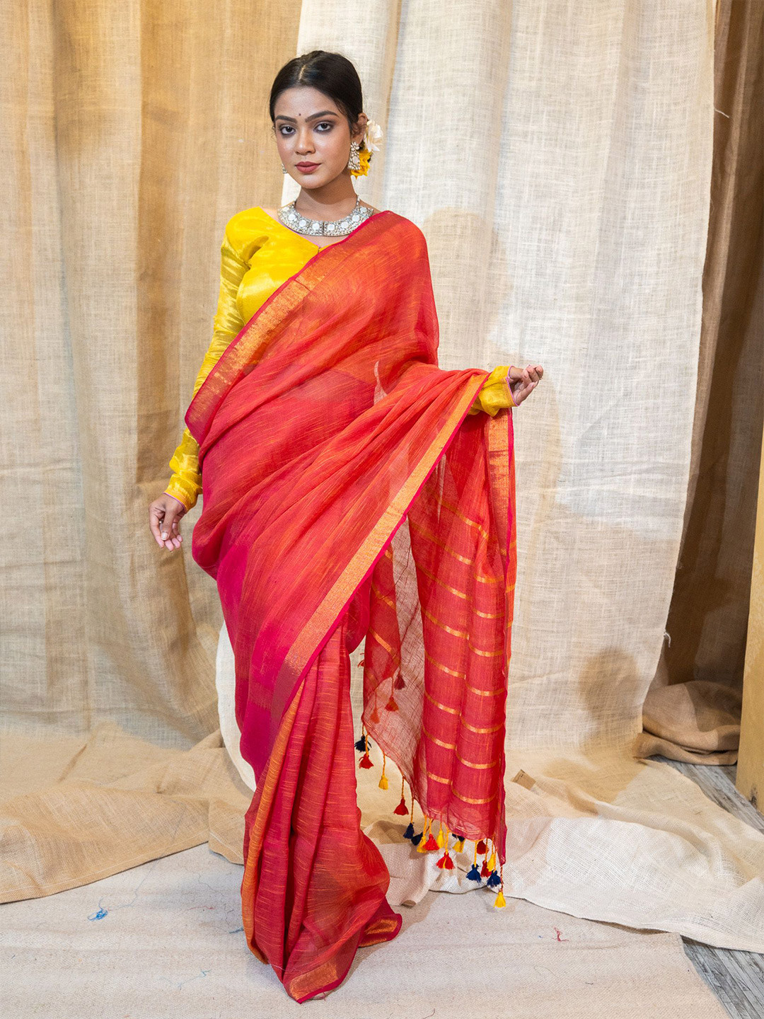 Buy Uttariya Pure Linen Saree - Sarees for Women 32357496 | Myntra