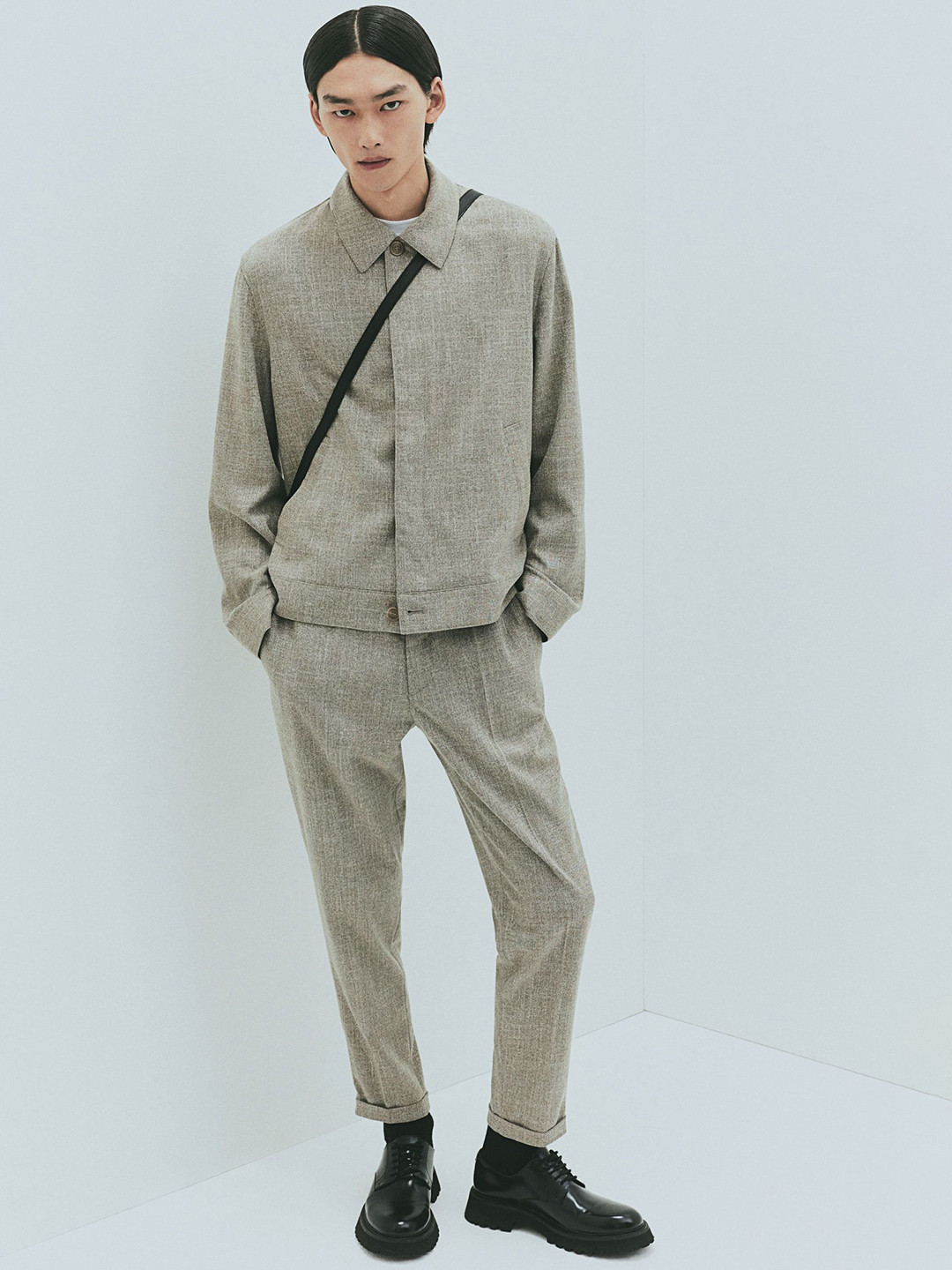 Buy H&M Regular Fit Tailored Trousers - Trousers for Men 32392858 | Myntra