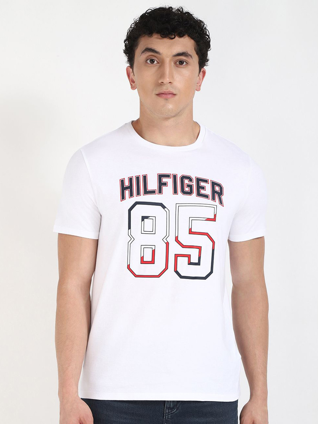 Buy Tommy Hilfiger Men Printed Applique T Shirt - Tshirts for Men ...