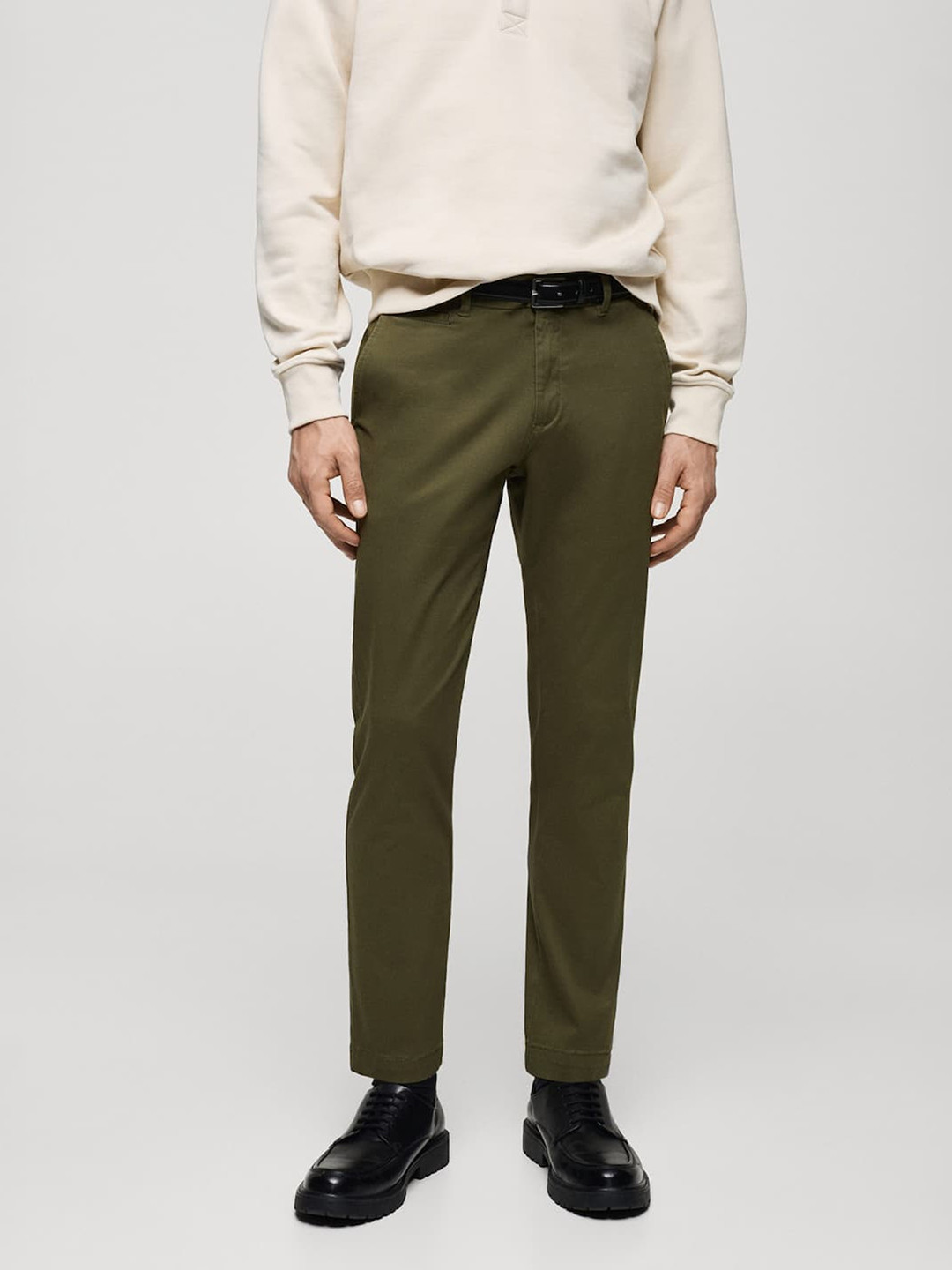 Buy MANGO MAN Tapered Fit Chinos - Trousers for Men 32034533 | Myntra