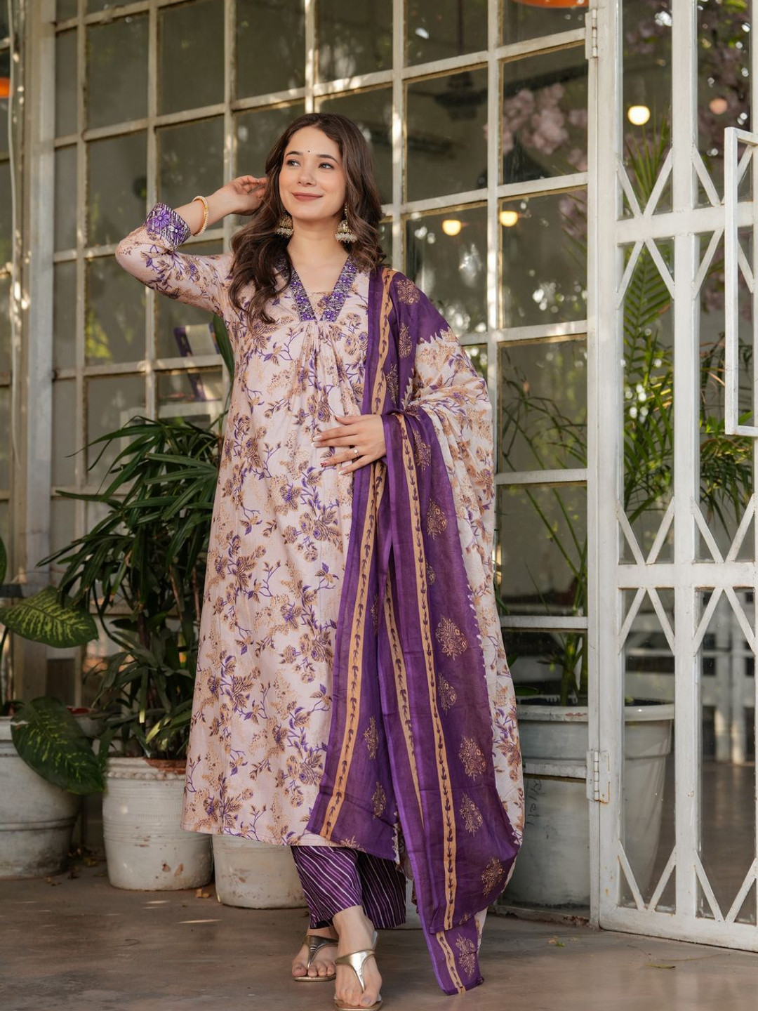 Buy Sitaram Designer Floral Printed Thread Work Chanderi Silk Kurta ...