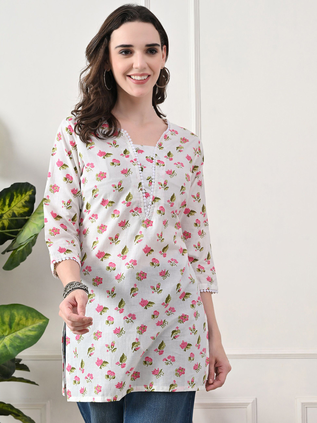 Buy Vaimiya Women Floral Printed Square Neck Pure Cotton Kurti - Kurtis ...