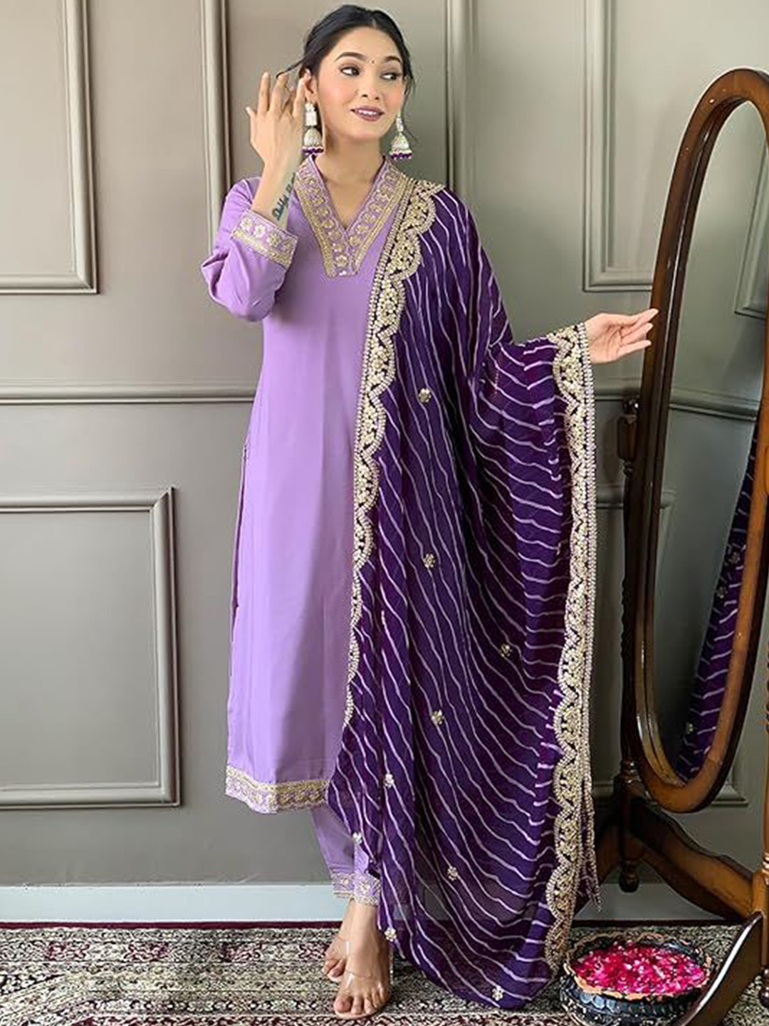 Buy Piludi Women Floral Embroidered Regular Sequinned Kurta With ...