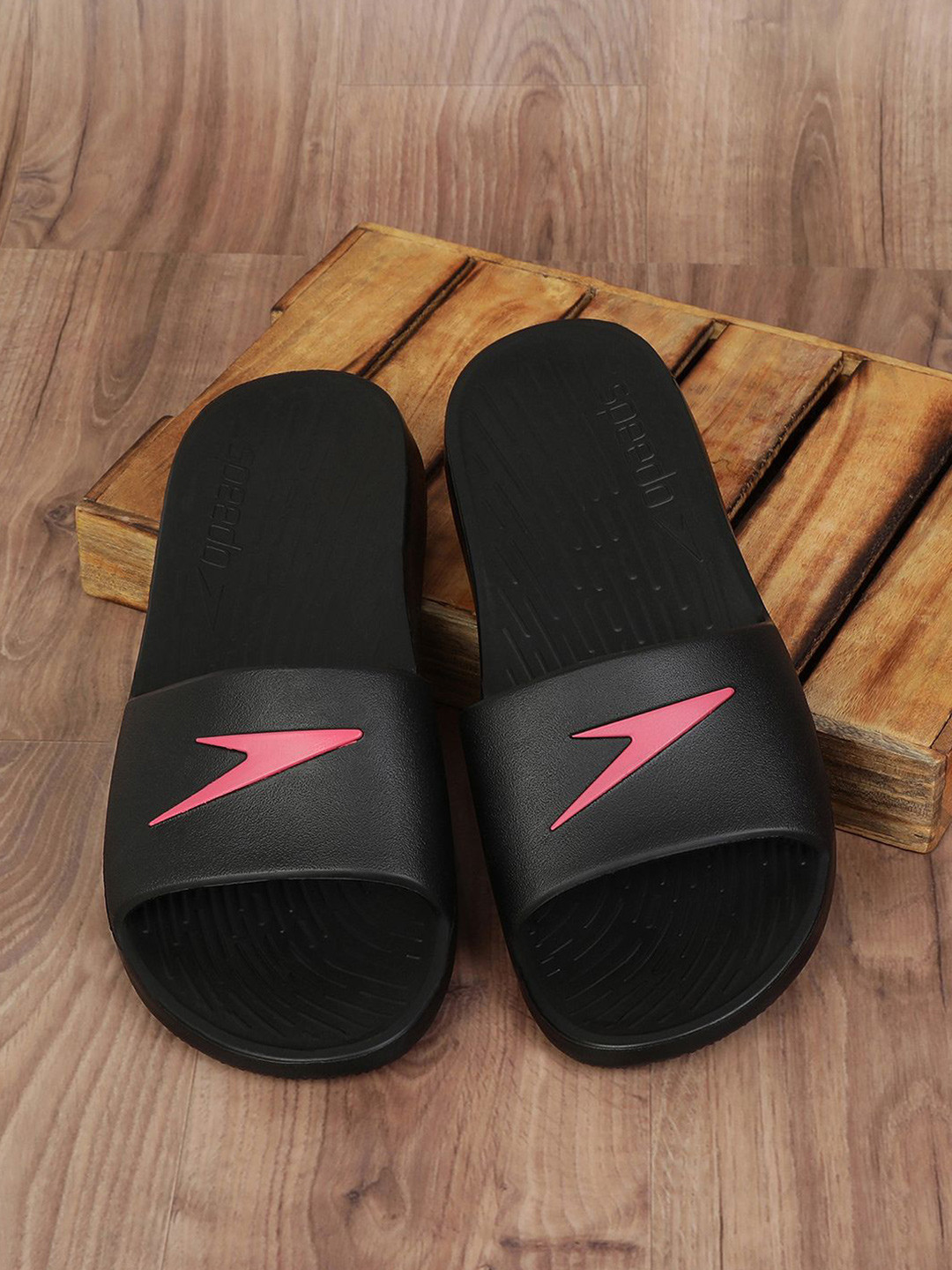 Buy Speedo Women Rubber Sliders - Flip Flops for Women 33251579 | Myntra