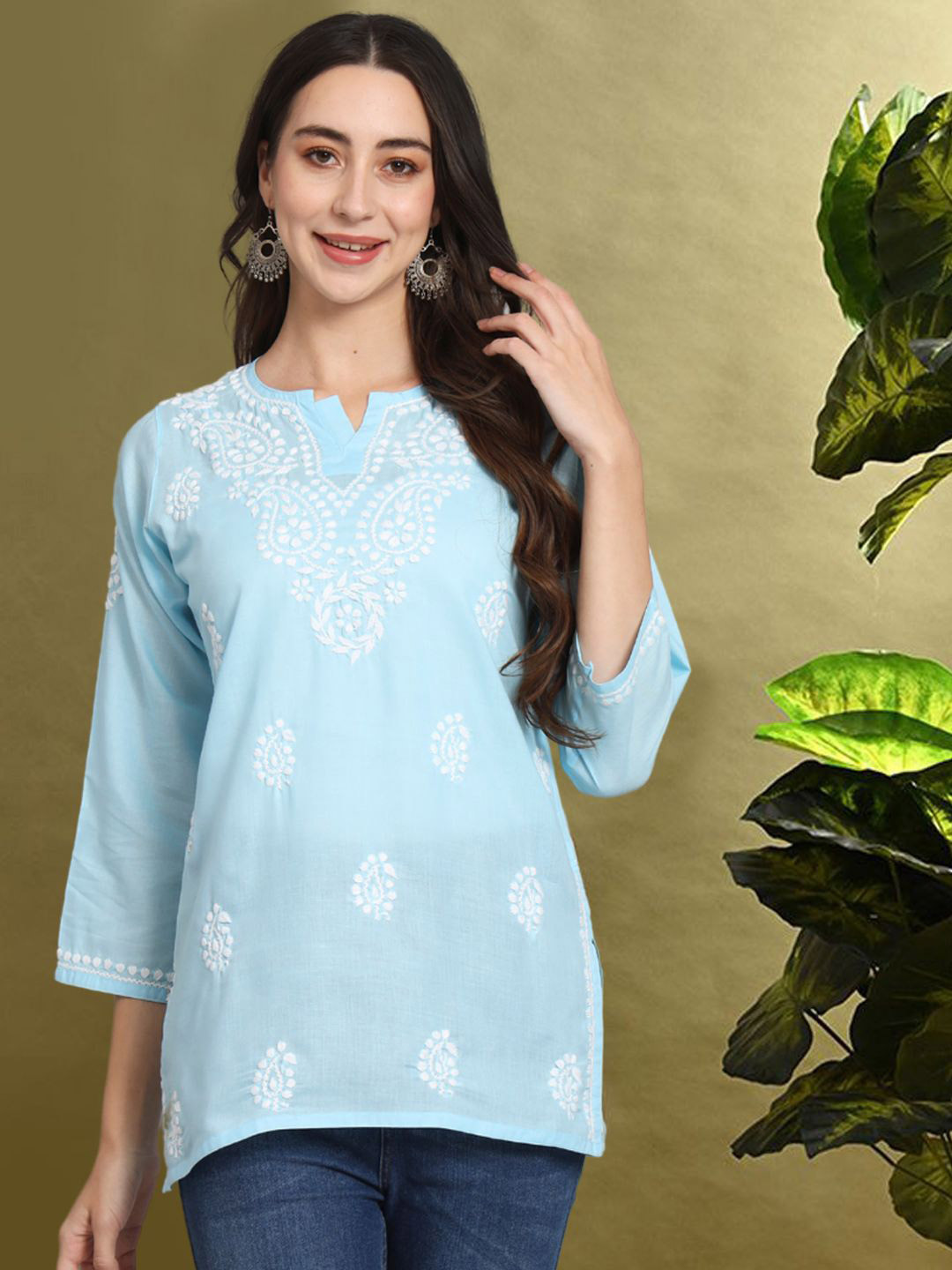 Buy PARAMOUNT CHIKAN Women Ethnic Motifs Embroidered Chikankari ...