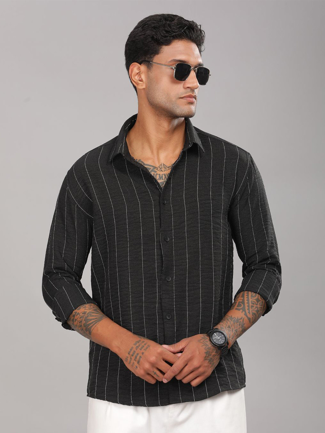 Buy THE BEETEL HOUSE Men Standard Fit Vertical Striped Spread Collar ...