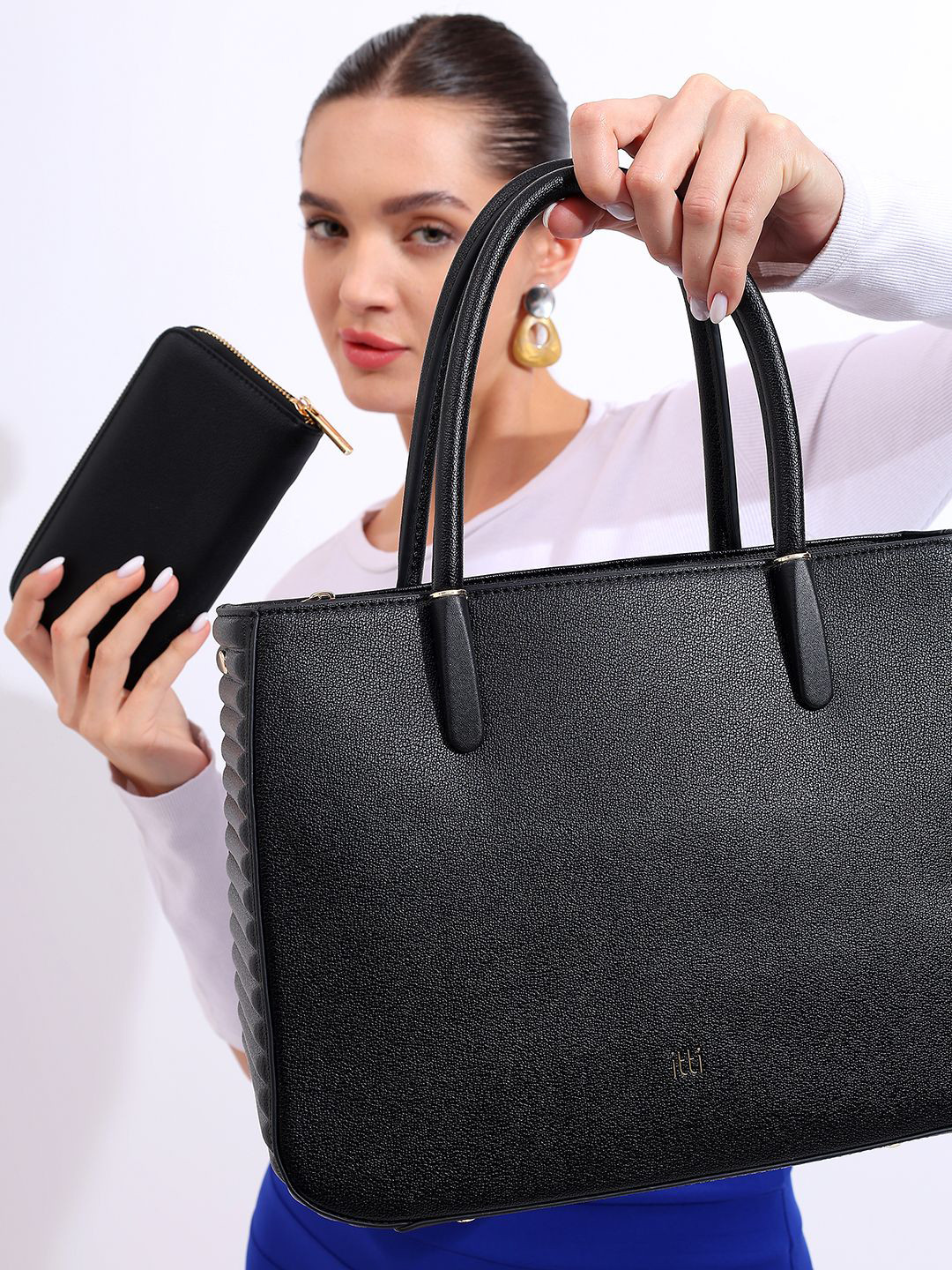 Buy Itti Women Textured Structured Handheld Bag With Pouch - Handbags ...