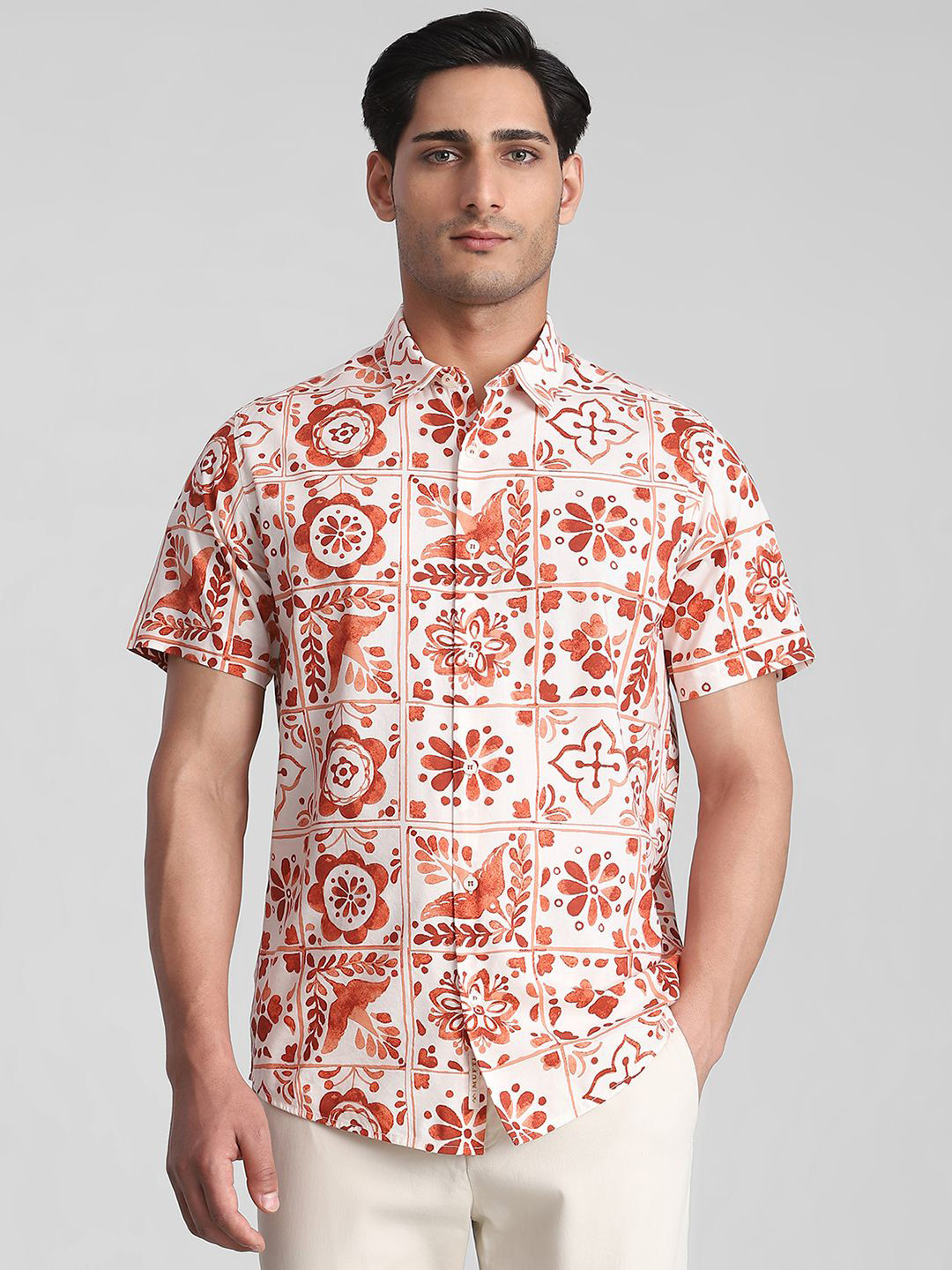 Buy Mufti Men Slim Fit Floral Printed Spread Collar Casual Shirt ...
