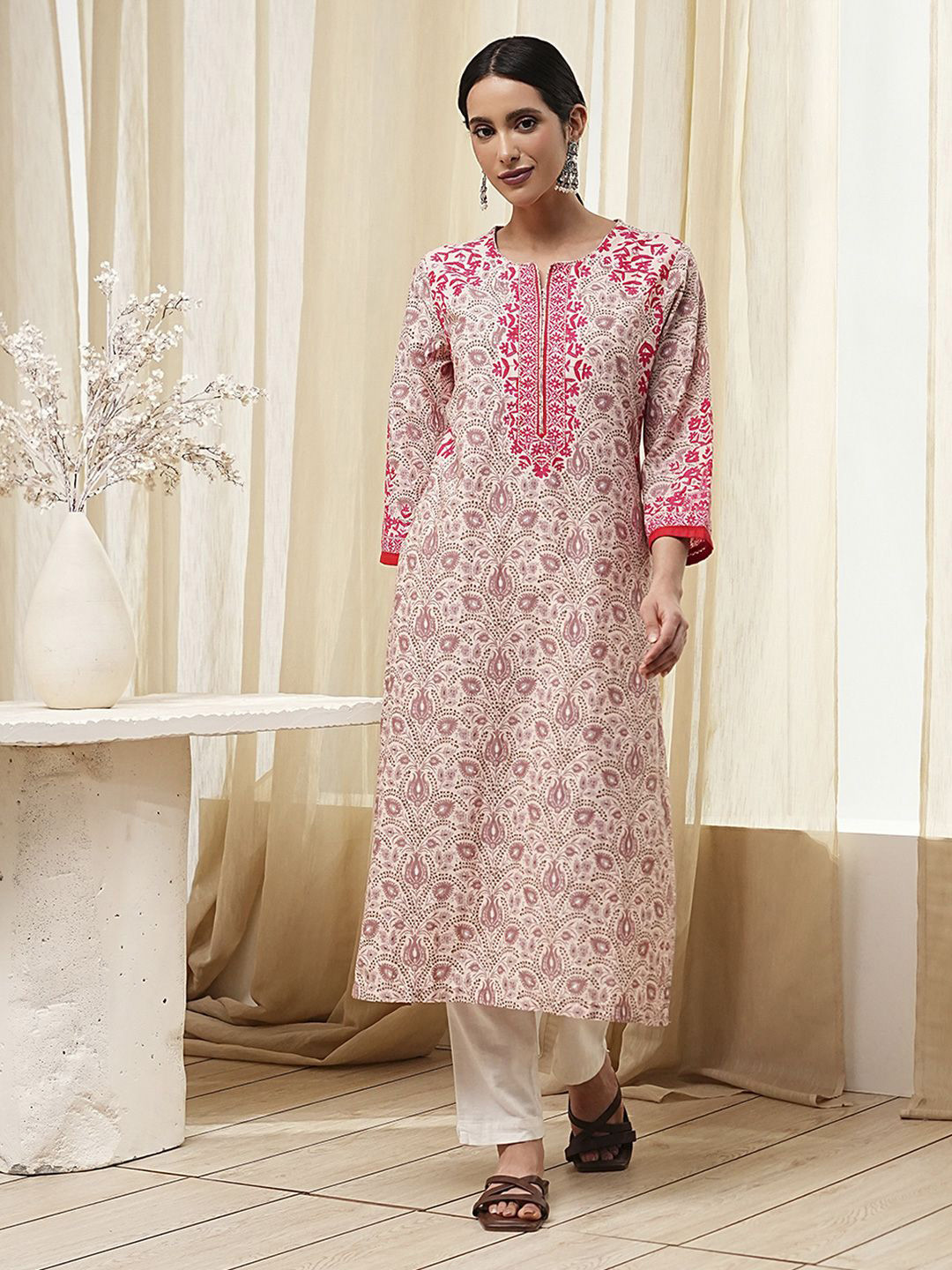 Buy Biba Floral Printed Round Neck Pure Cotton Straight Kurta - Kurtas for Women 33398164 | Myntra