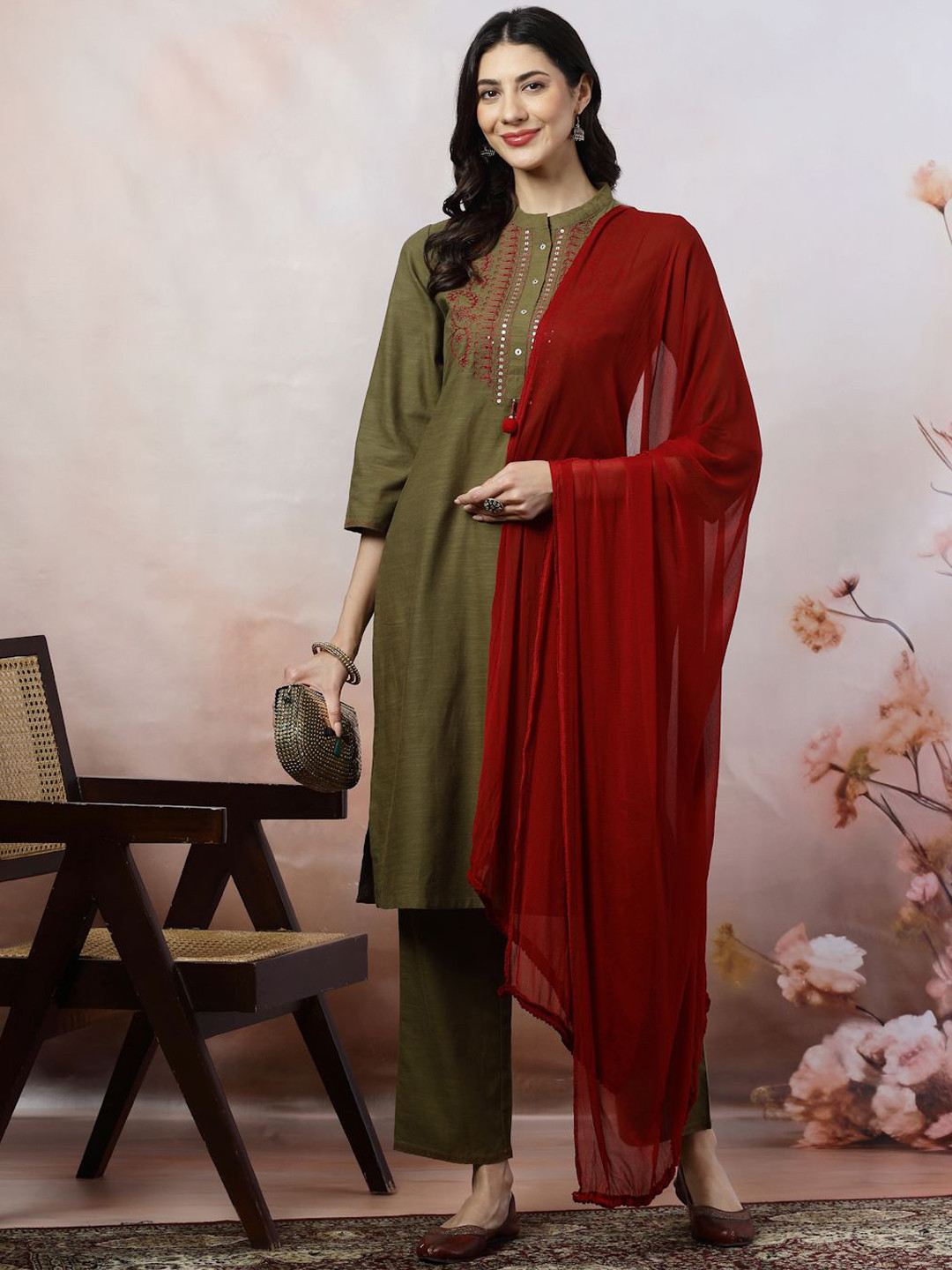 Buy Nayam By Lakshita Women Floral Embroidered Regular Thread Work Linen Kurta With Palazzos ...