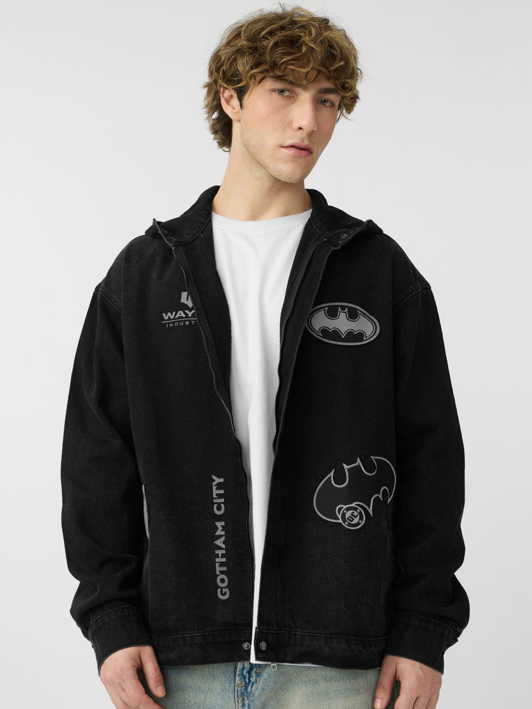 Buy The Souled Store Men Batman Graphic Printed Hooded Lightweight Pure ...
