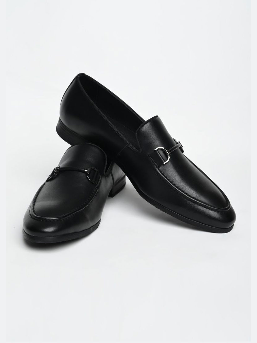 Buy Snitch Black Solid Loafers - Formal Shoes for Men 34177772 | Myntra