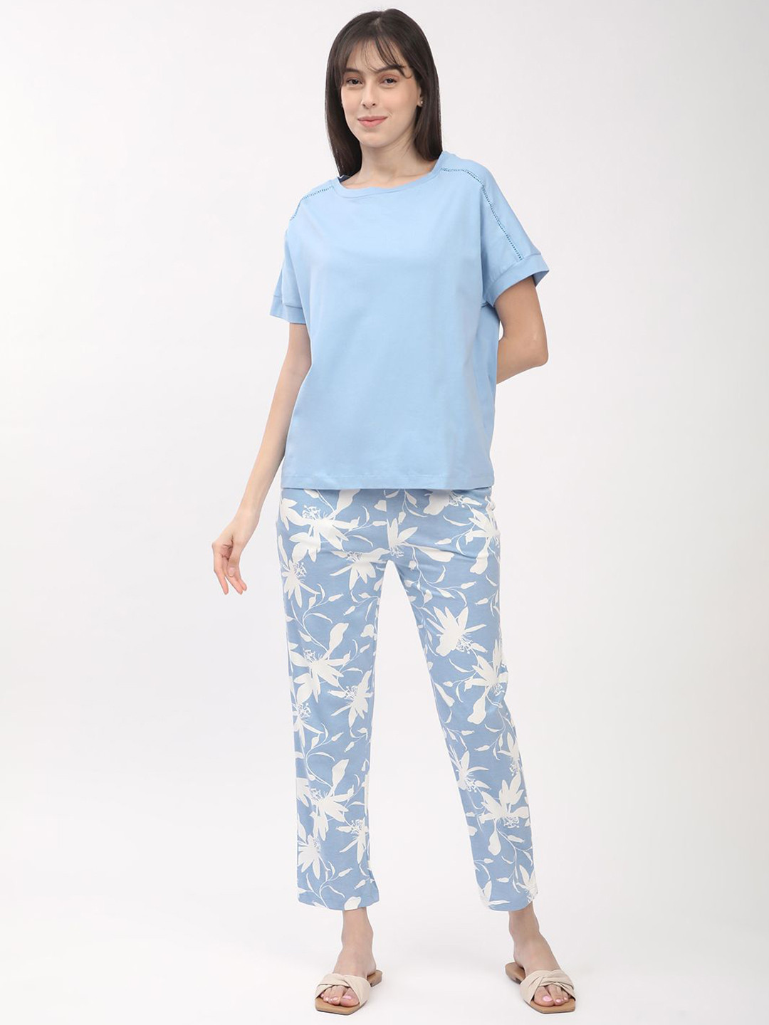 Buy R&B Pure Cotton Round Neck T Shirt With Printed Trousers Co Ords ...