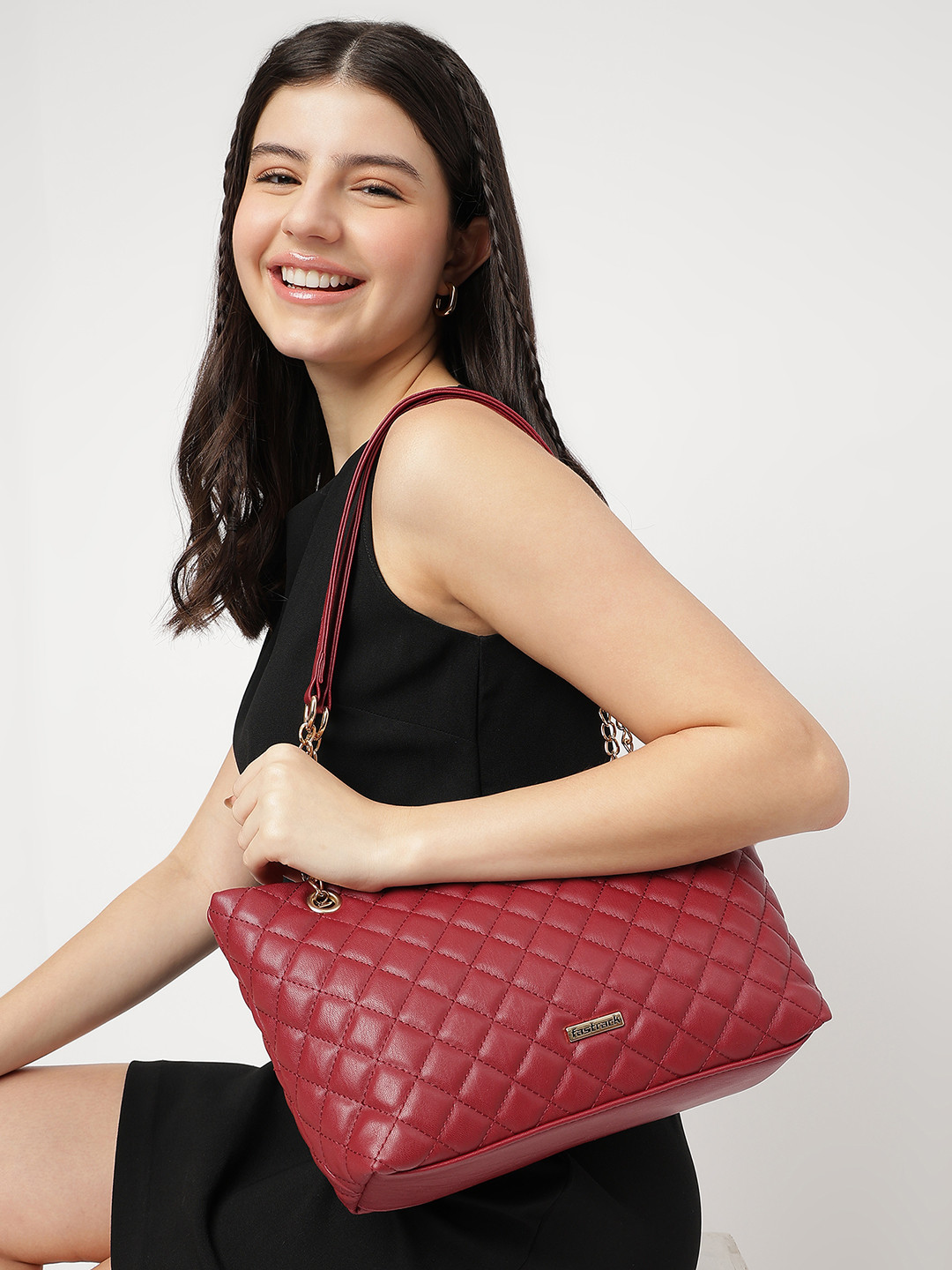 Buy Fastrack Women Maroon PU Structured Quilted Tote Bag With Chain ...