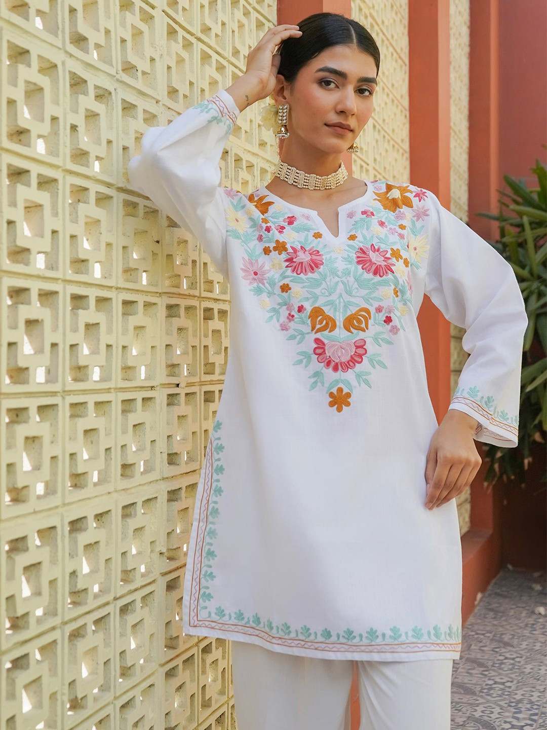 Buy HOUSE OF KARI Women White Embroidered Kashmiri Aari Work Cotton ...