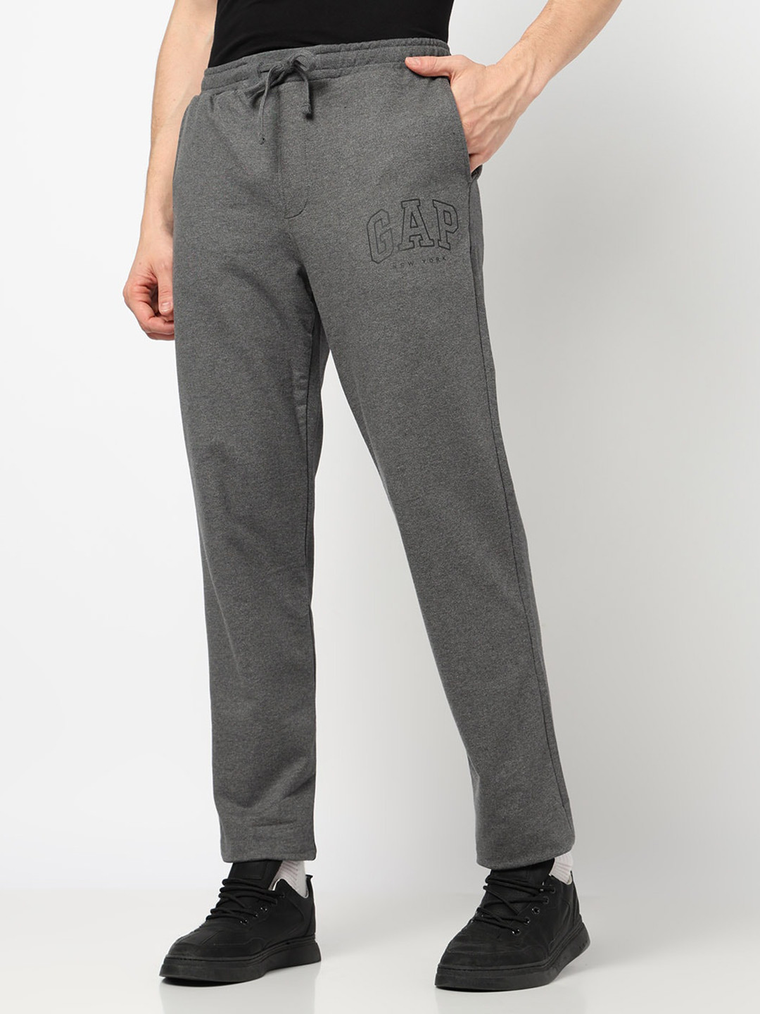 Buy GAP Men Regular Fit Track Pants - Track Pants for Men 33817014 | Myntra