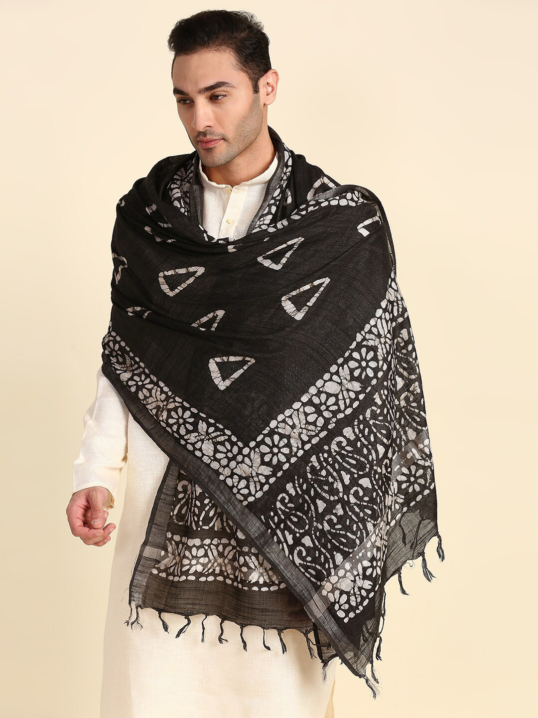 Buy Dupatta Bazaar Men Black & Off White Ethnic Motifs Printed Batik ...