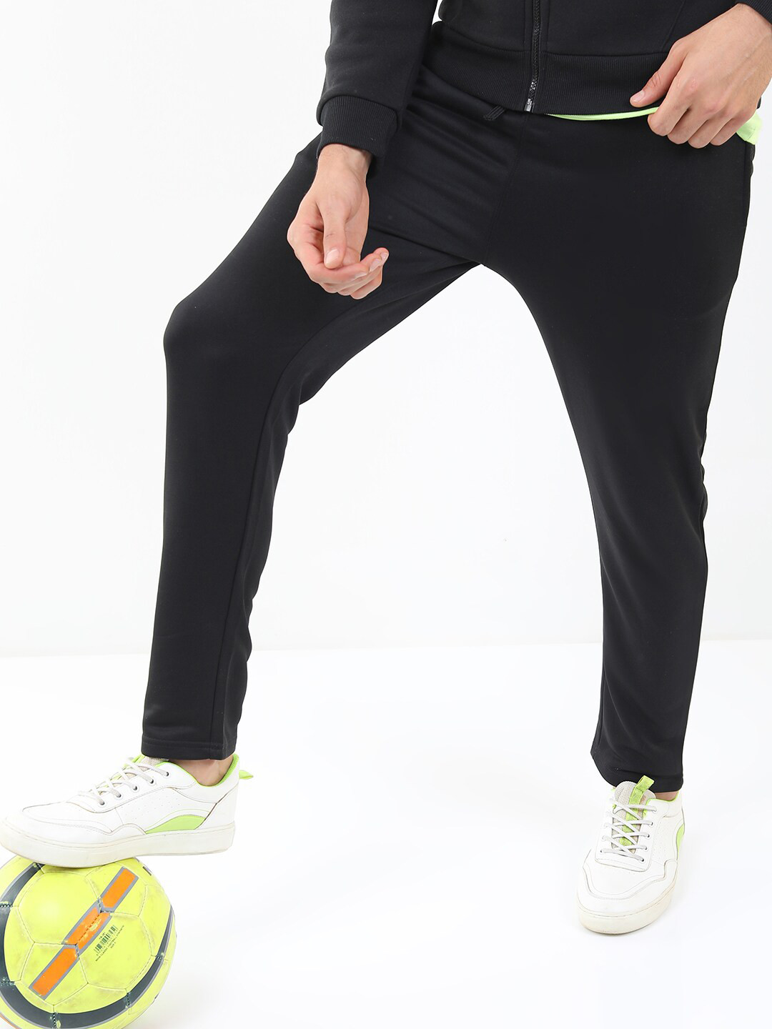 Buy KETCH Men Black Solid Track Pants - Track Pants for Men 20303178 ...
