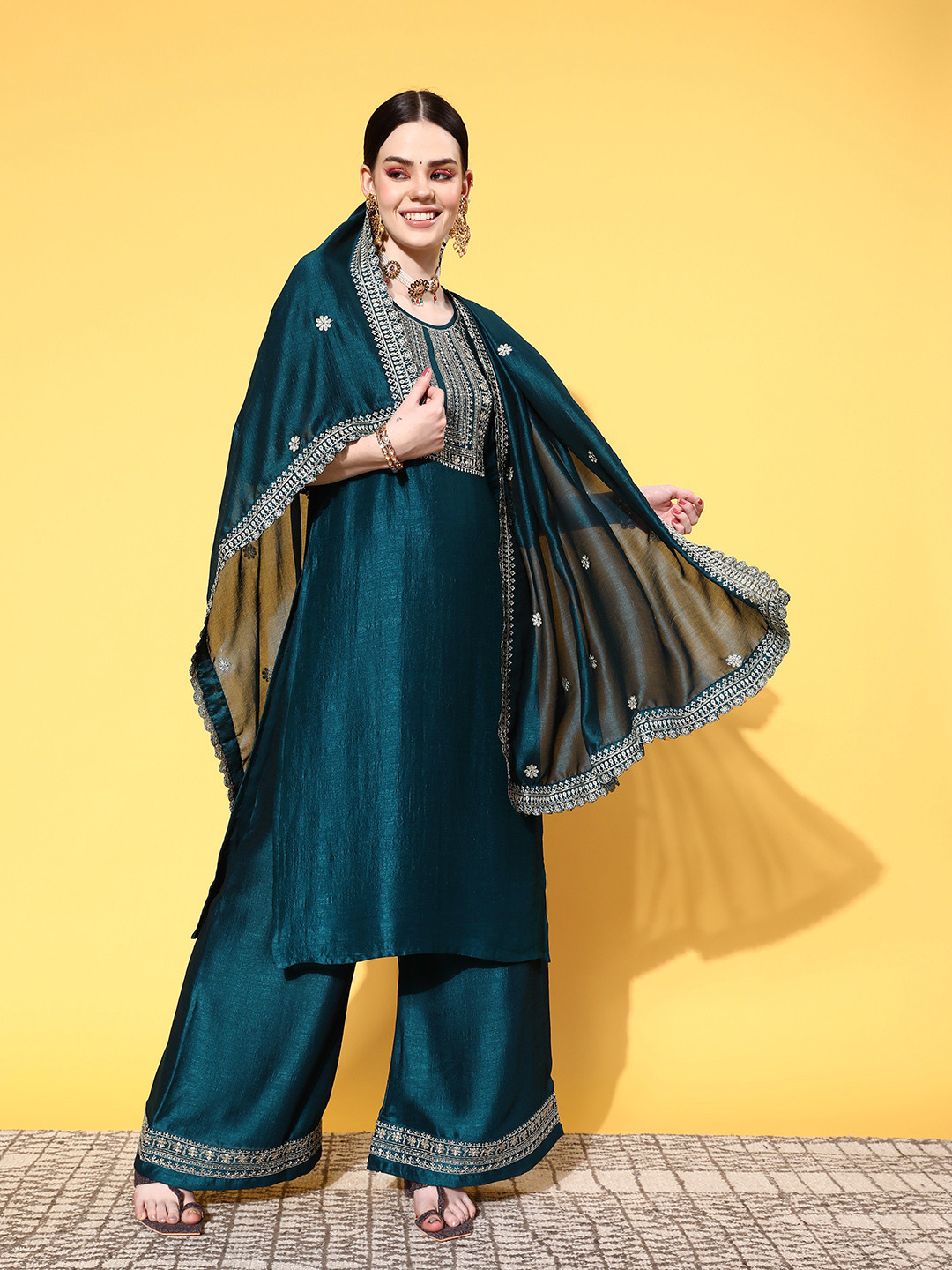 Buy SheWill Women Ethnic Motifs Silk Blend Hyper Texture Kurta Set ...