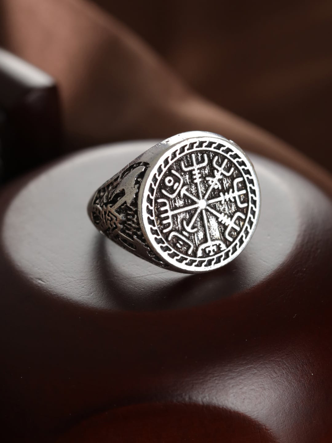 Buy Priyaasi Men Silver Plated & Toned Textured German Silver Ring ...