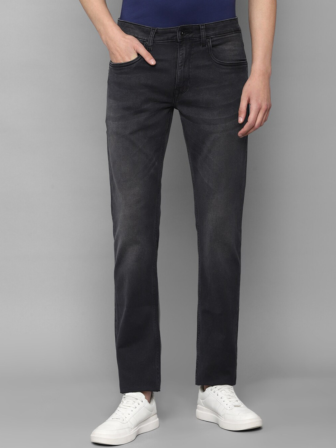 Buy Louis Philippe Jeans Men Grey Slim Fit Light Fade Jeans - Jeans for ...