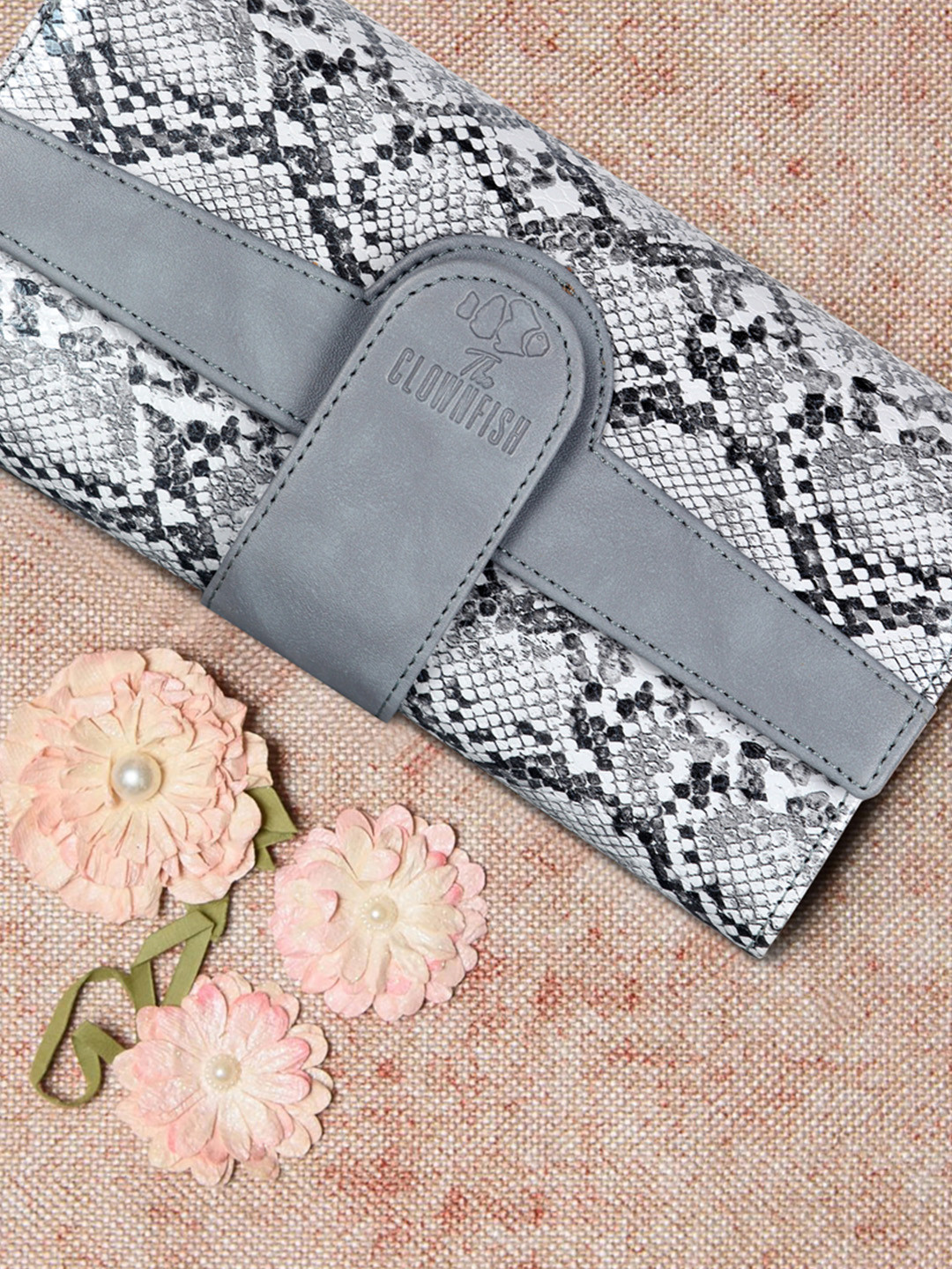 Buy THE CLOWNFISH Coral Women Grey & White Animal Two Fold Wallet ...