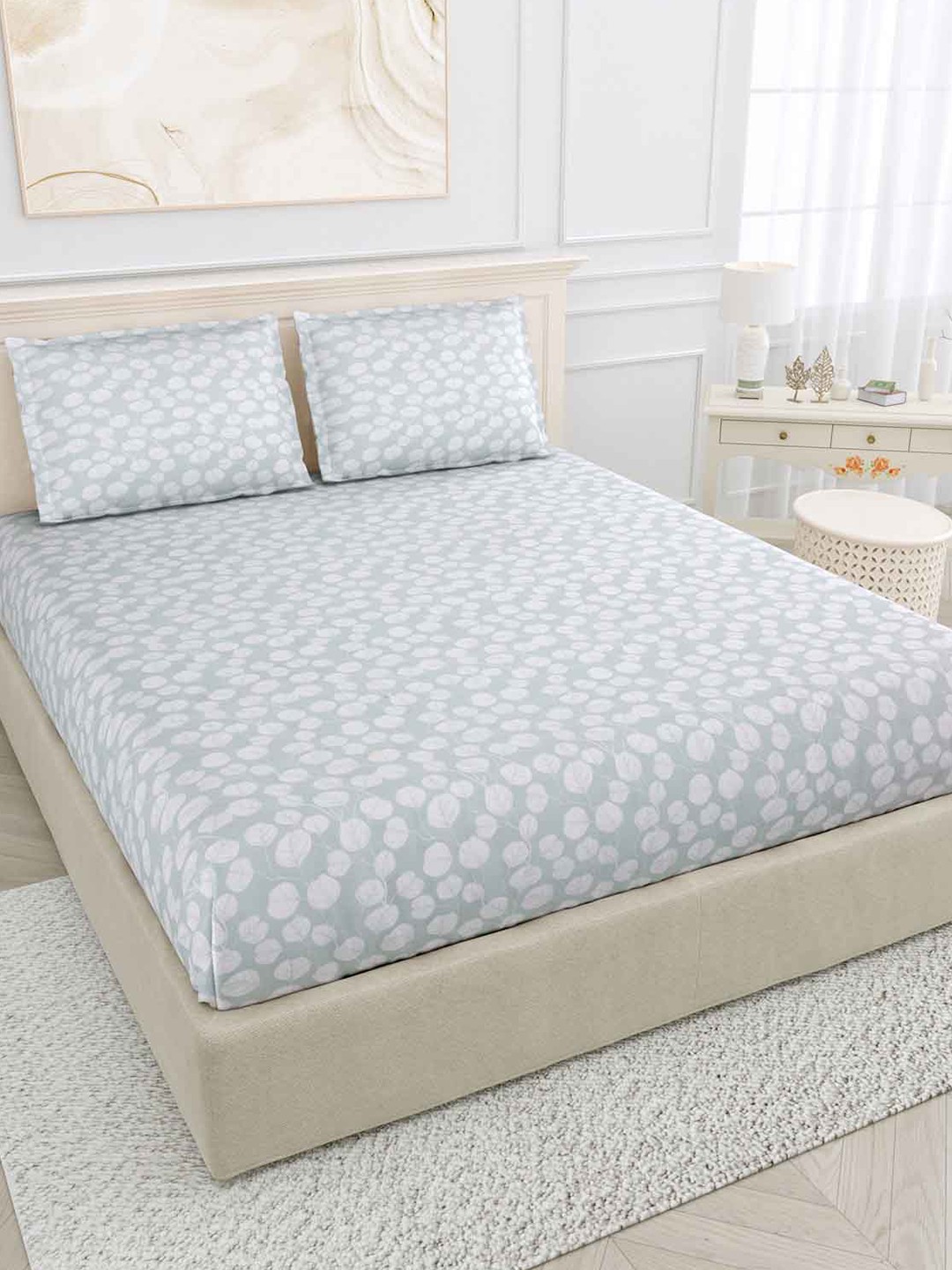 Buy Haus And Kinder Leaves Grey And Off White Floral 186 Tc King Bedsheet