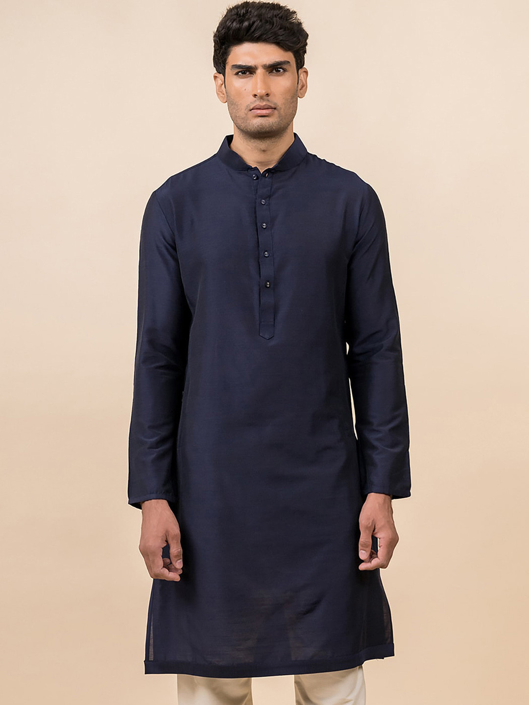 Buy Tasva Men Navy Blue Solid Long Sleeves Kurta - Kurtas for Men ...