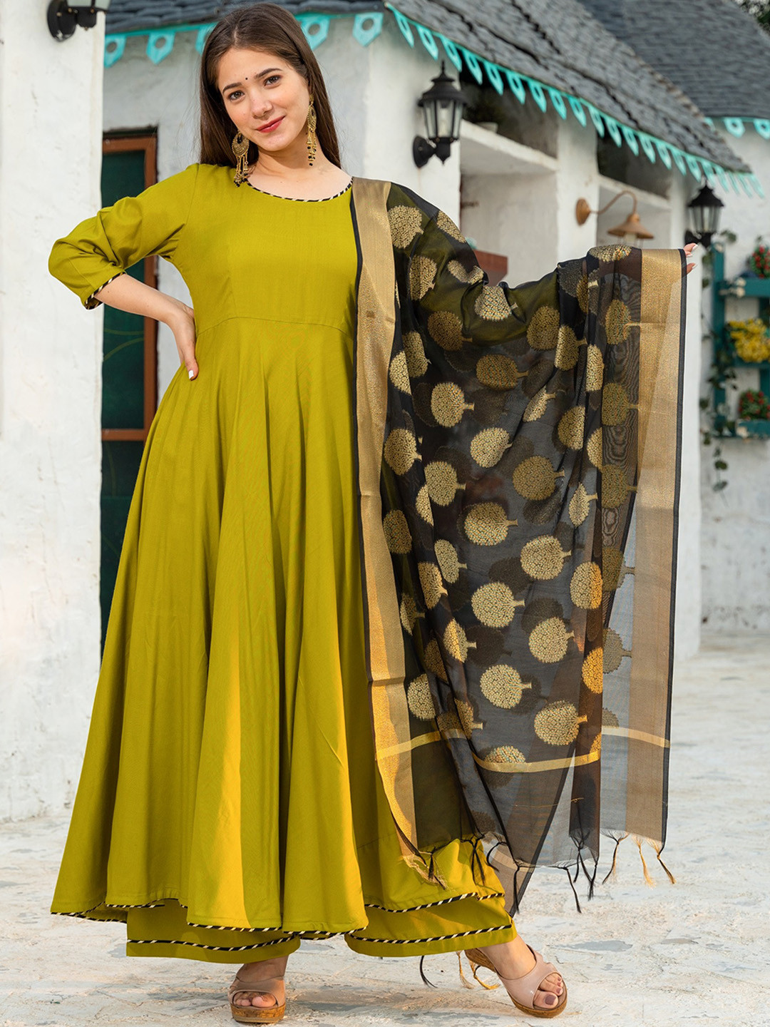 Buy PHEETA Women Green Kurta With Palazzos & With Dupatta - Kurta Sets ...
