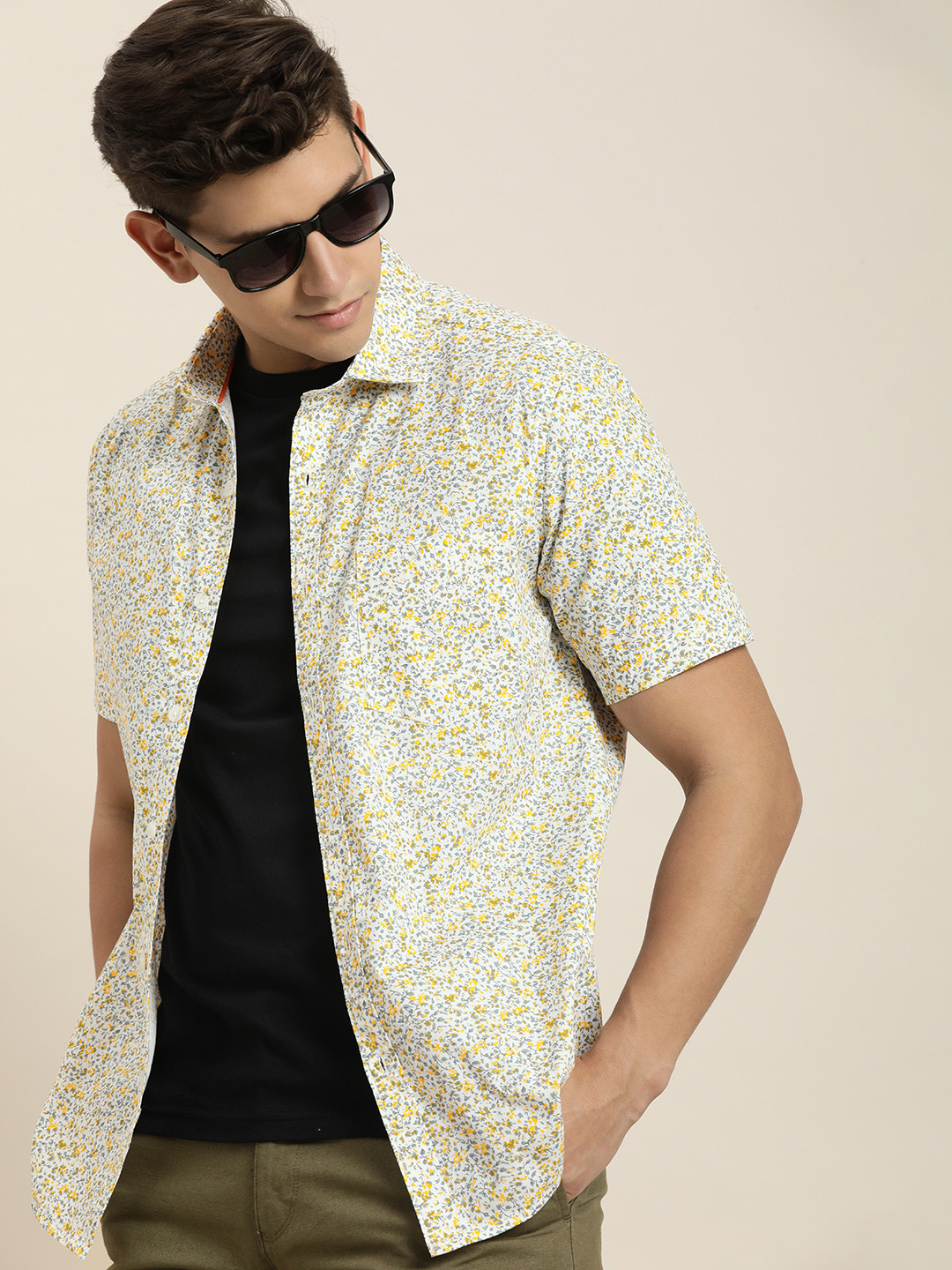 Buy INVICTUS Men Pure Cotton Slim Fit Tropical Printed Casual Shirt ...