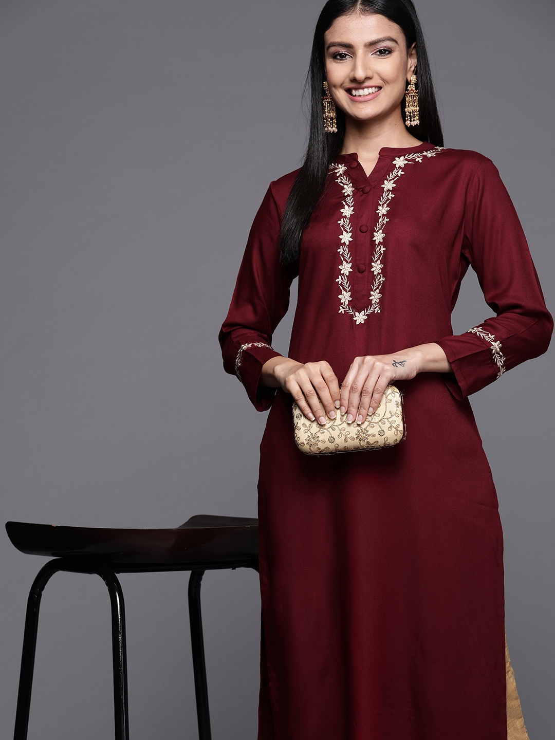 Buy Libas Women Maroon Pashmina Wool Floral Embroidered Thread Work