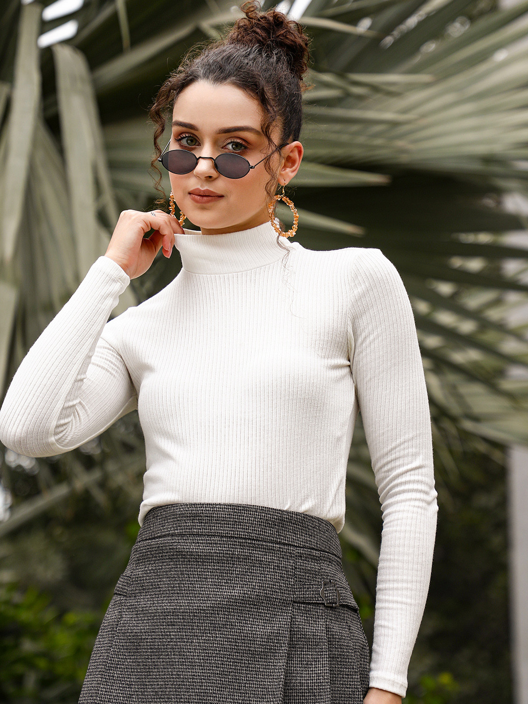 Buy MANGO Women White Ribbed High Neck T Shirt - Tshirts for Women 20705090 | Myntra