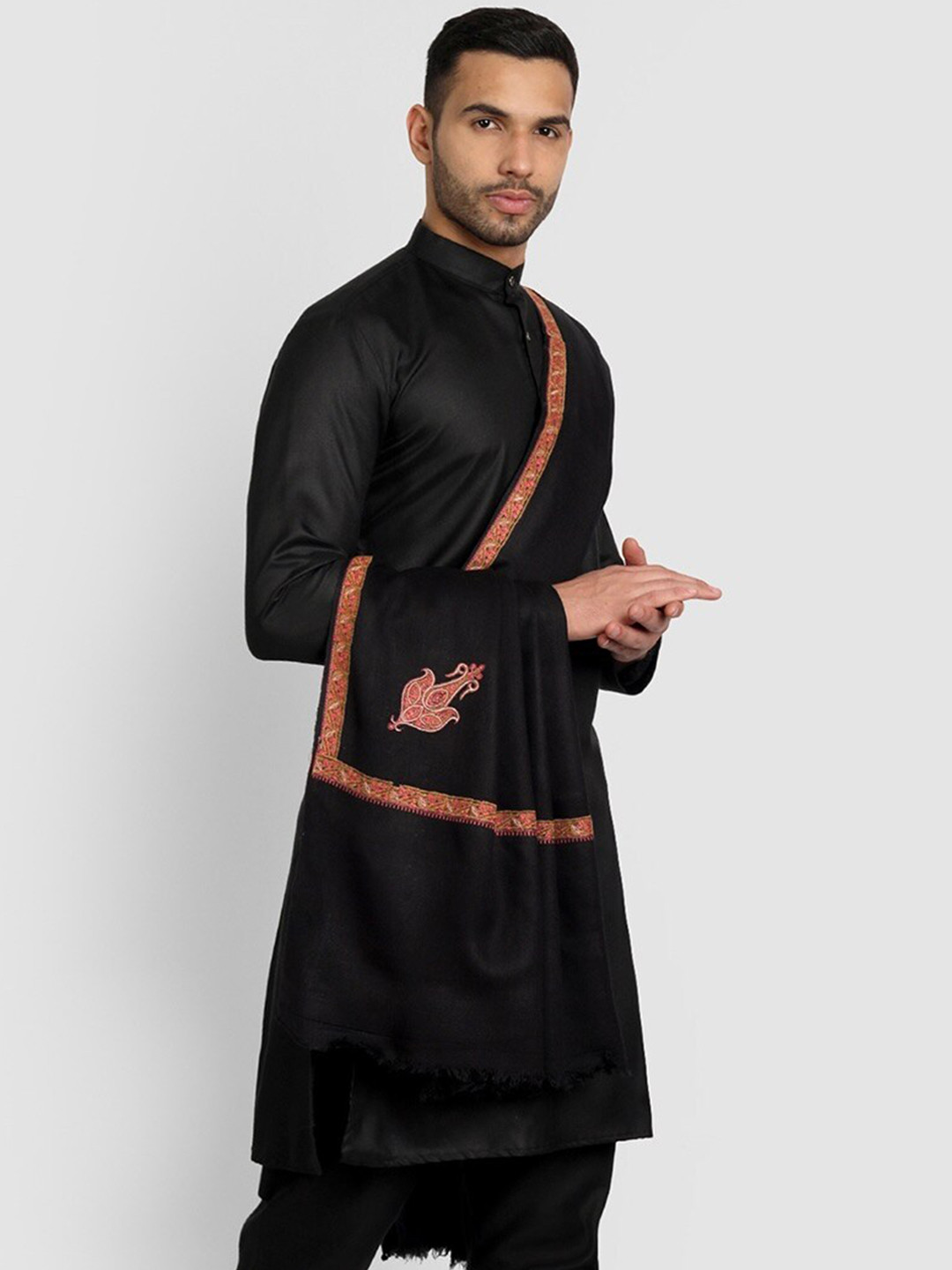 Buy Zamour Men Black Embroidered Shawl - Shawl for Men 20769480 | Myntra