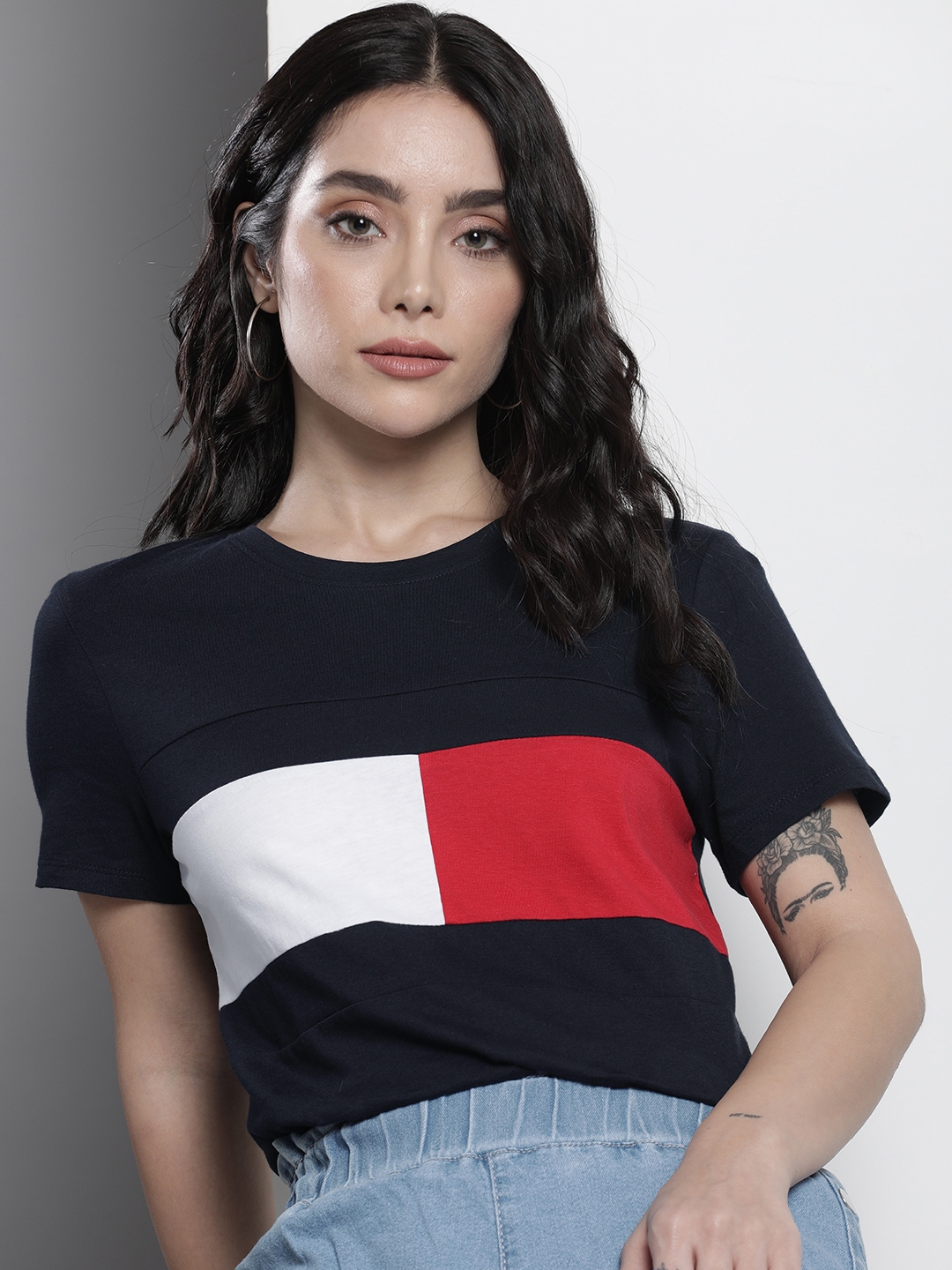 Buy Tommy Hilfiger Women Navy Blue And White Colourblocked Pure Cotton T