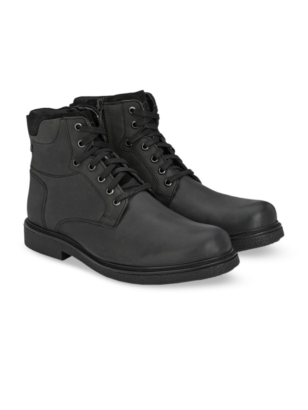 Buy Delize Men Black Solid Boots - Boots for Men 20784156 | Myntra