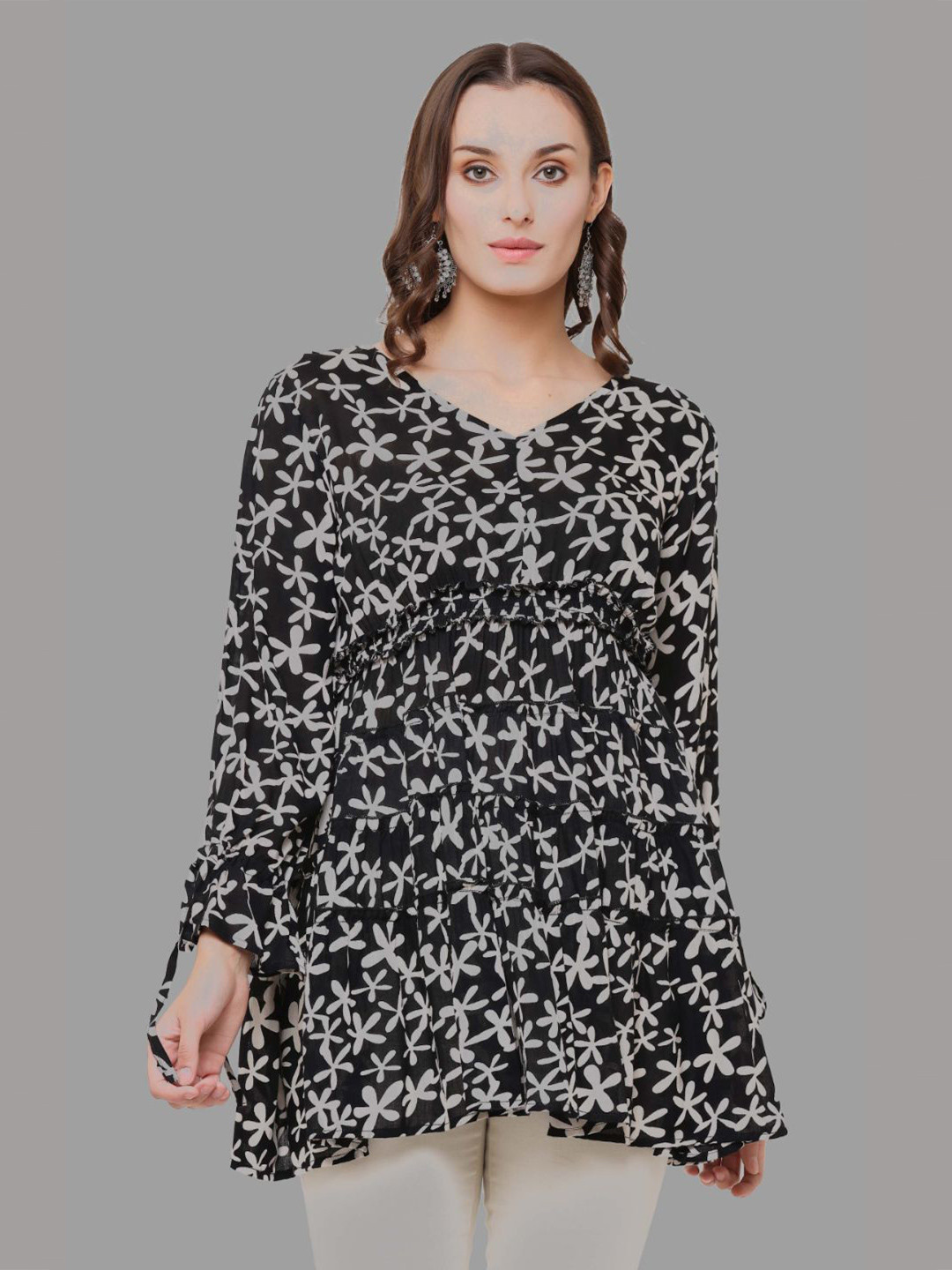 Buy SAAKAA Women Black Floral Print Crepe Longline Top - Tops for Women ...