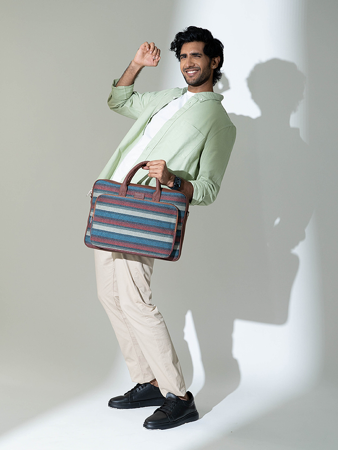 Buy ZOUK Men Blue & Brown Striped Laptop Bag - Laptop Bag for Men ...