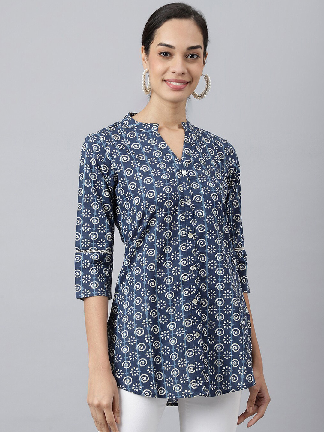 Buy MEESAN Blue & White Mandarin Collar Printed Cotton Tunic - Tunics for Women 20891728 | Myntra