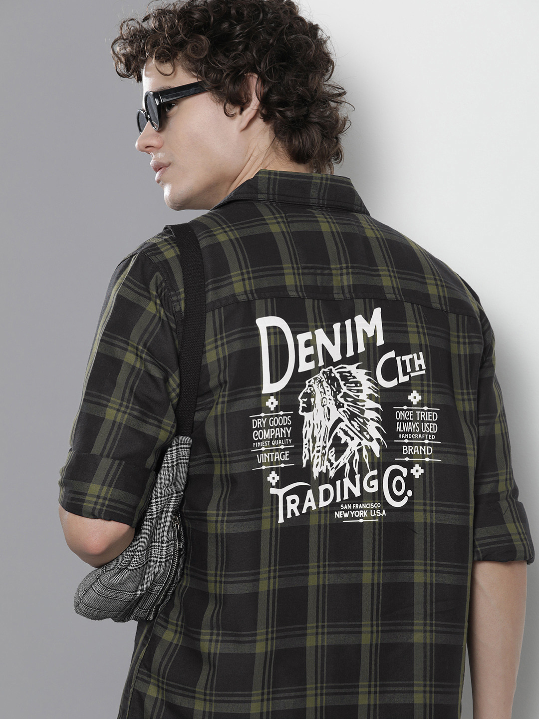 Buy The Indian Garage Co Men Checked Pure Cotton Casual Shirt - Shirts ...