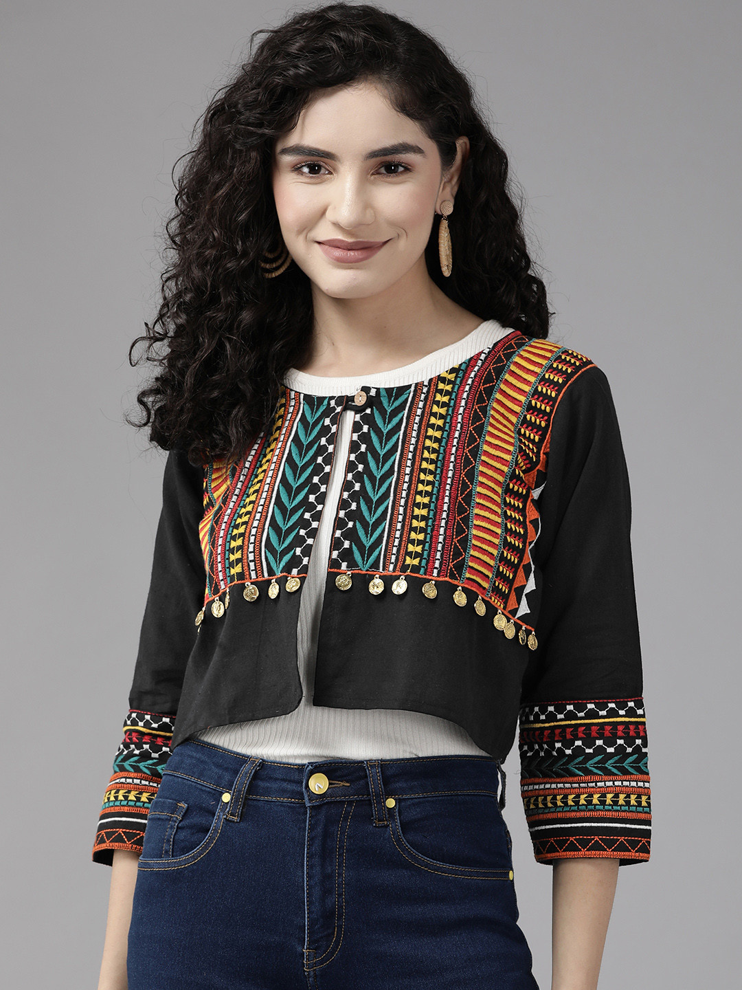 Buy Aarika Embroidered Ethnic Shrug - Shrug for Women 20942782 | Myntra