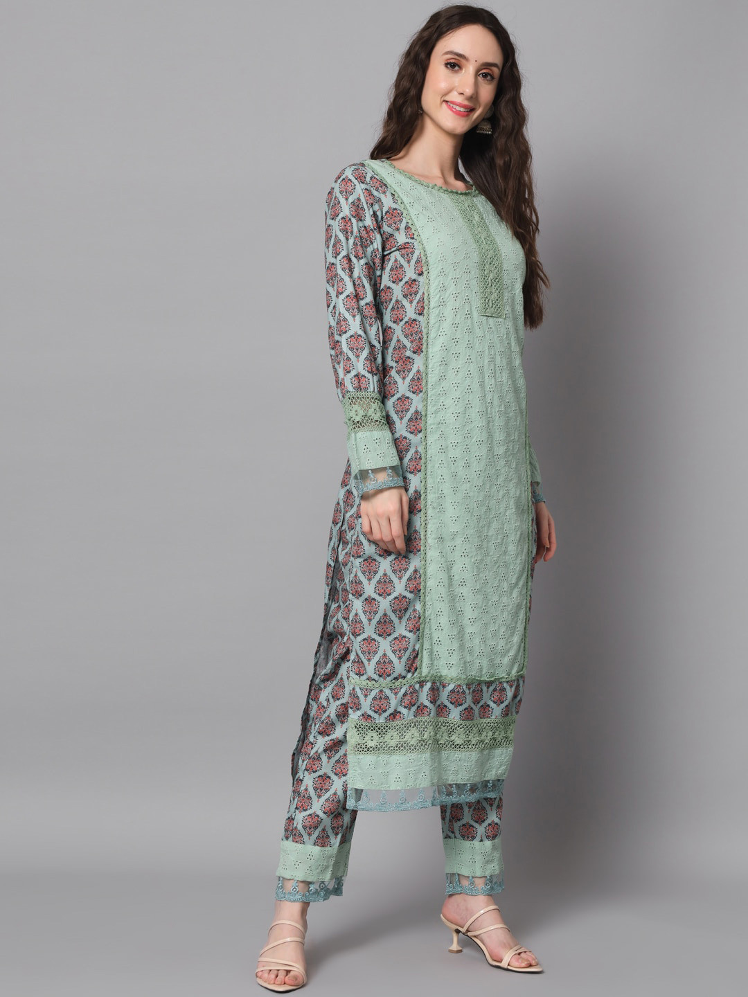 Buy Silai Bunai Women Green Ethnic Motifs Thread Work Kurta With ...