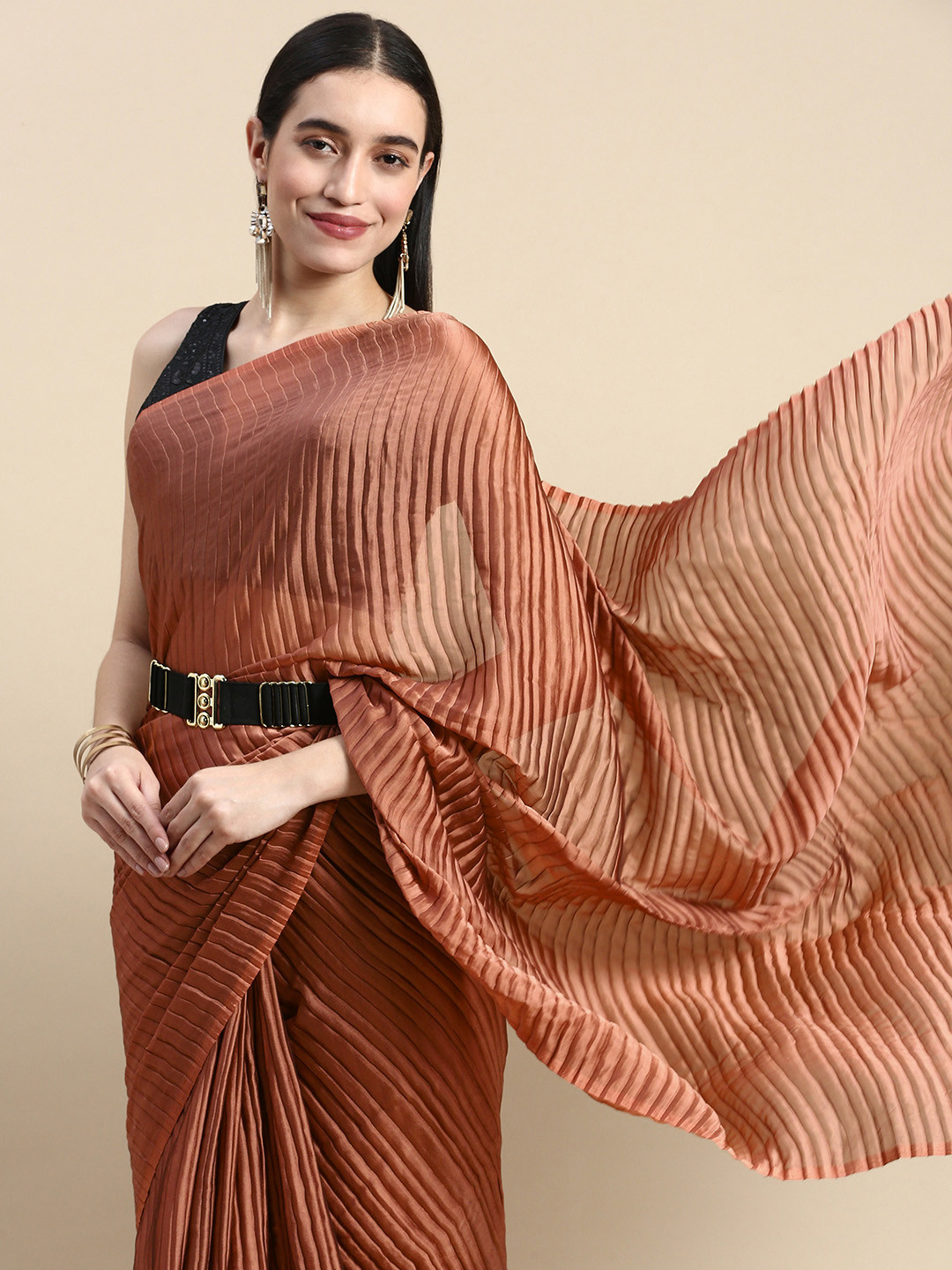 Buy Kasee Creased Belted Saree - Sarees for Women 20969128 | Myntra