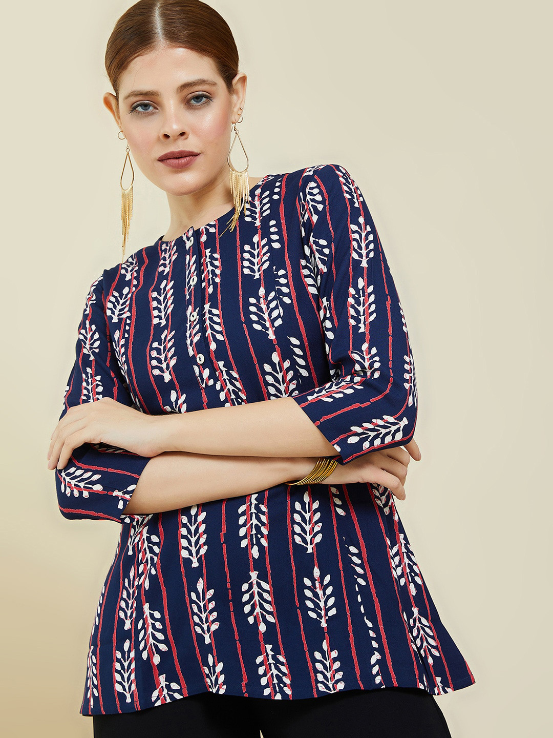 Buy Soch Blue & Pink Floral Printed Tunic - Tunics for Women 20970724 | Myntra