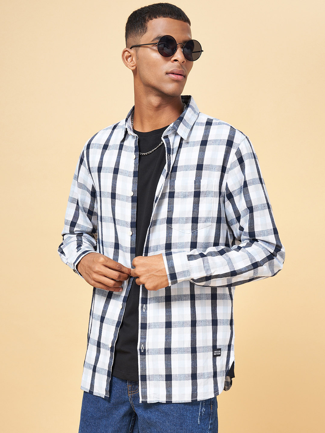 Buy YU By Pantaloons Men White & Navy Blue Slim Fit Checked Cotton ...