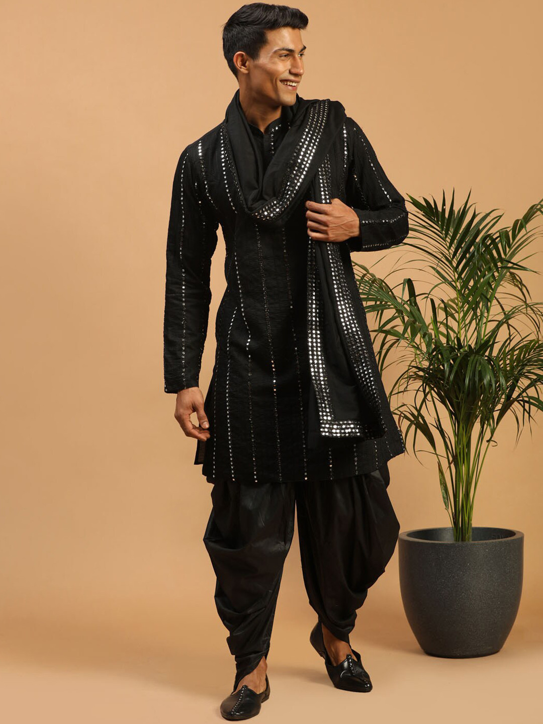 Buy VASTRAMAY Men Black Embroidered Mirror Work Kurta With Dhoti Pants ...