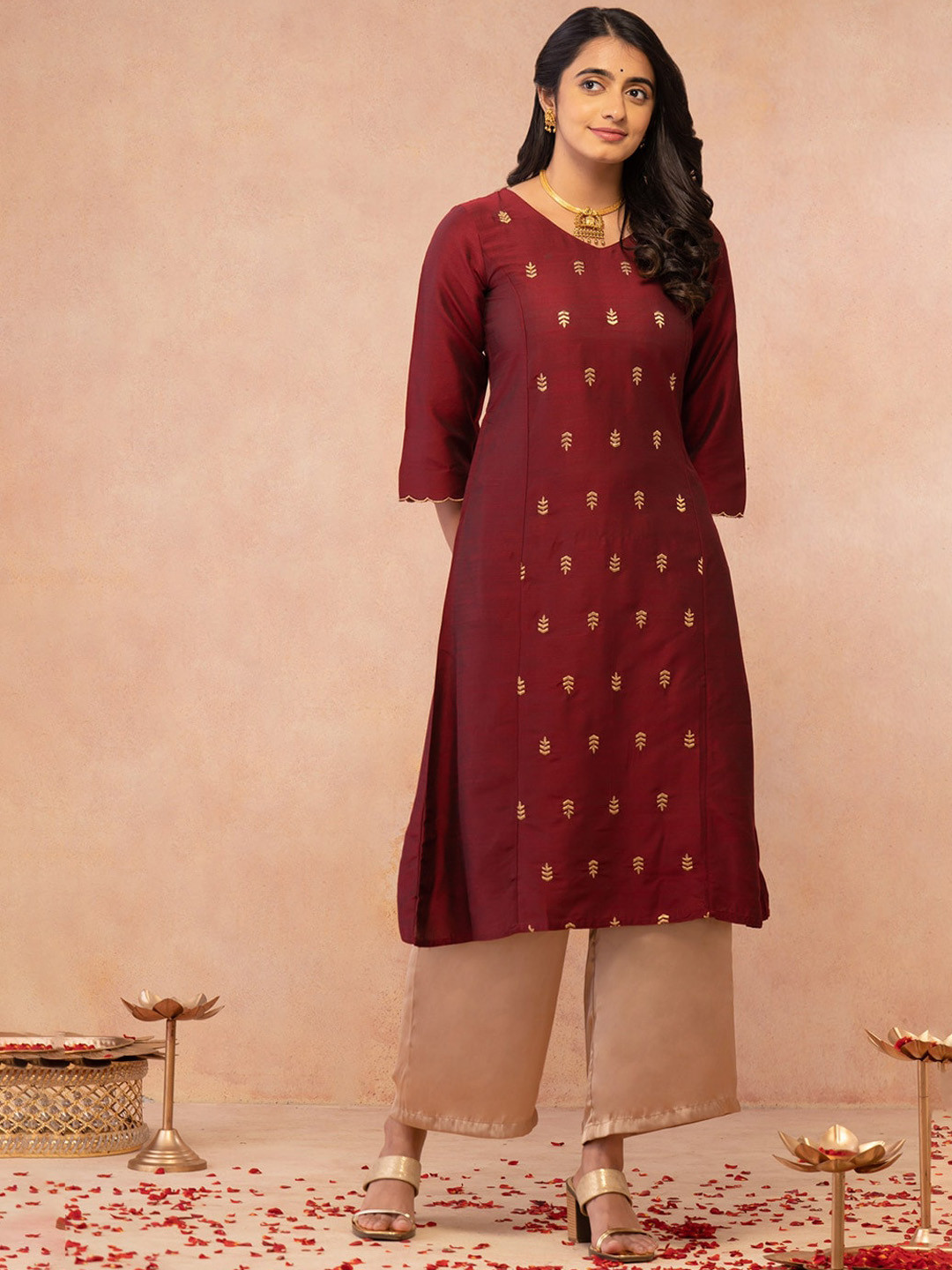 Buy Maybell Women V Neck Ethnic Motifs Kurta - Kurtas for Women ...