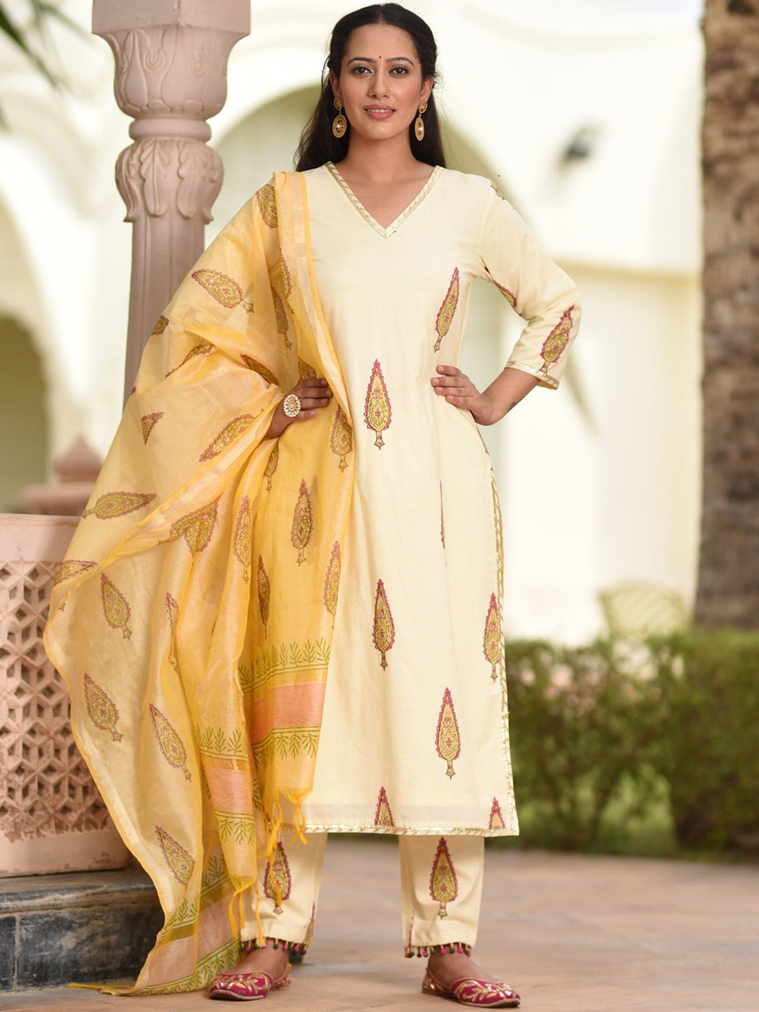 Buy Bunaai Ethnic Motifs Printed Pure Cotton Kurta With Trousers ... Buy Bunaai Ethnic Motifs Printed Pure Cotton Kurta With Trousers ...